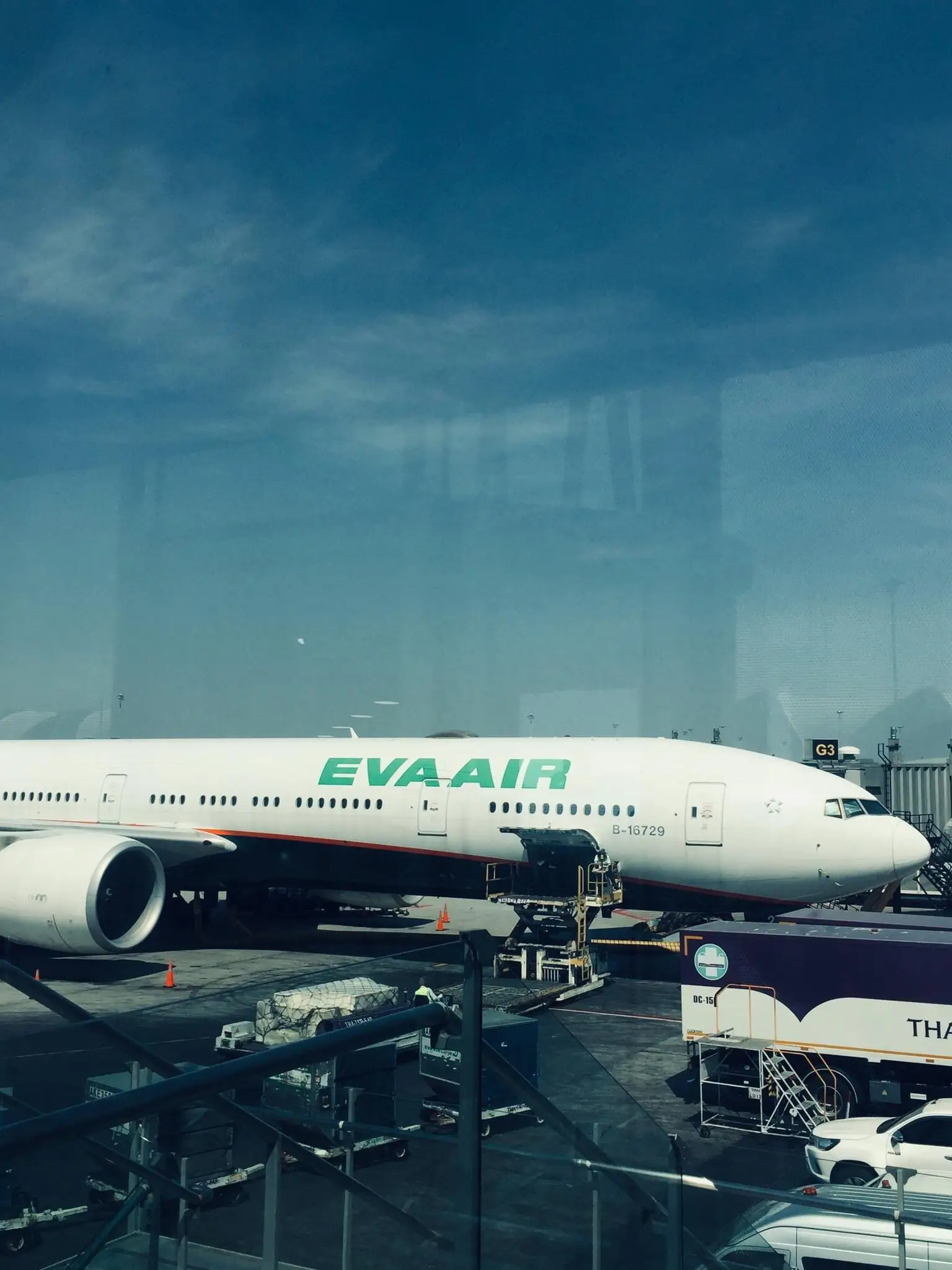 EVA AIR Airport Internship Review 🇹🇼 | Gallery posted by supatsornn | Lemon8