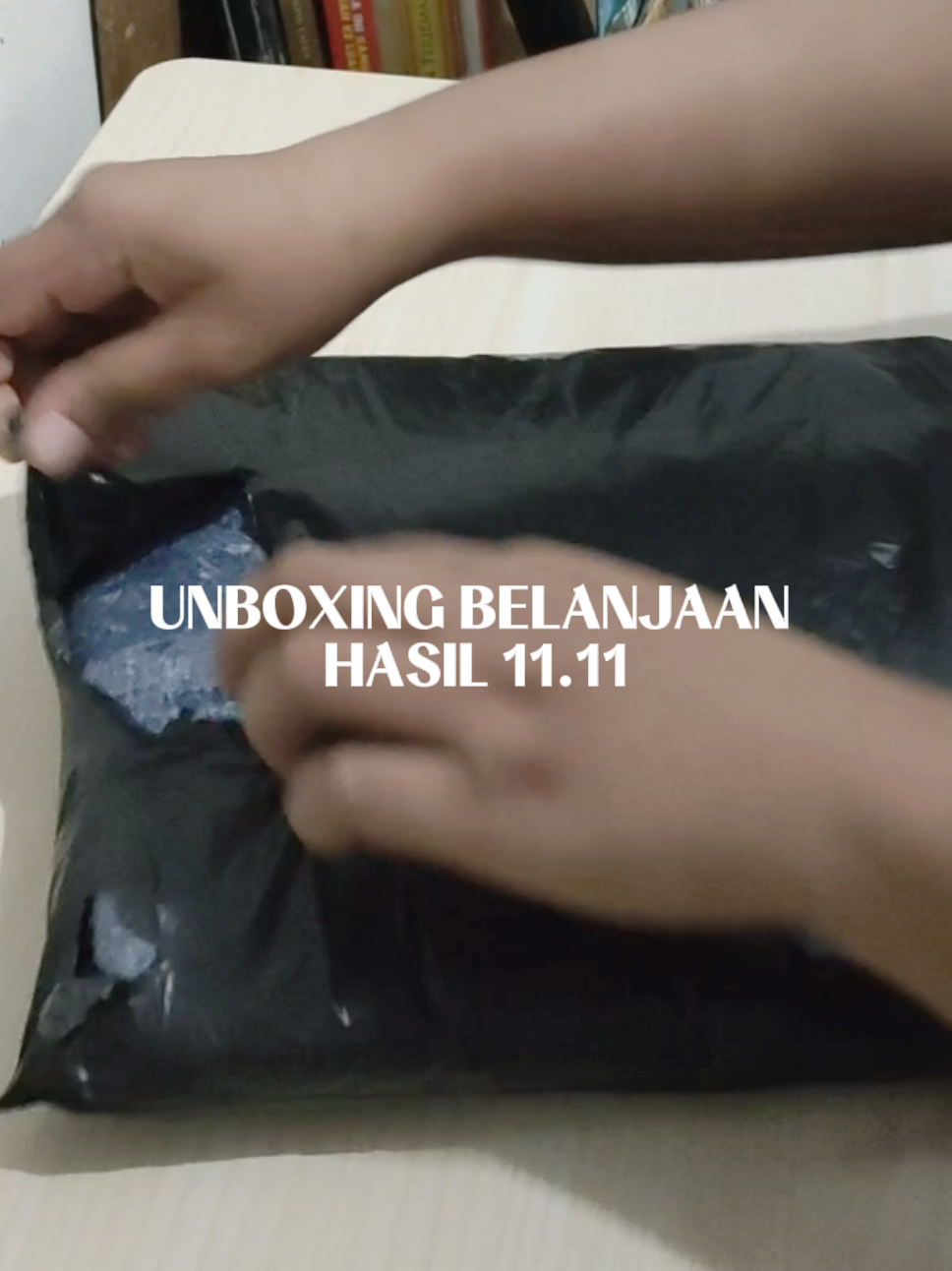 UNBOXING BOYFRIEND JEANS JUMBO HASIL 11.11 | Video dipublikasikan oleh Tiara Asrul | Lemon8