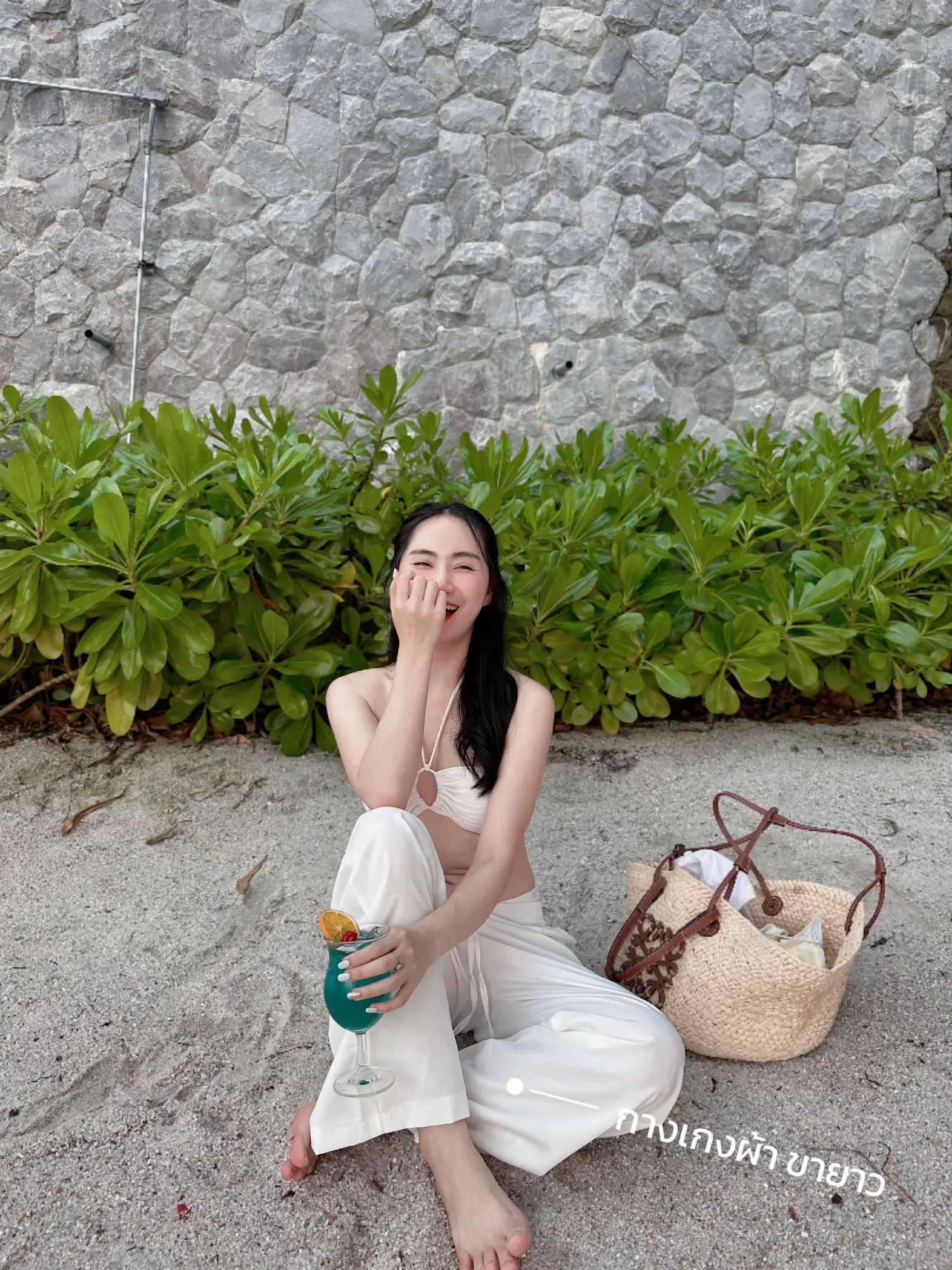 Ootd on BEACH 👙🏖️ ฉบับแฟนขี้หวง | แกลเลอรีที่โพสต์โดย Chompoo_skt | Lemon8