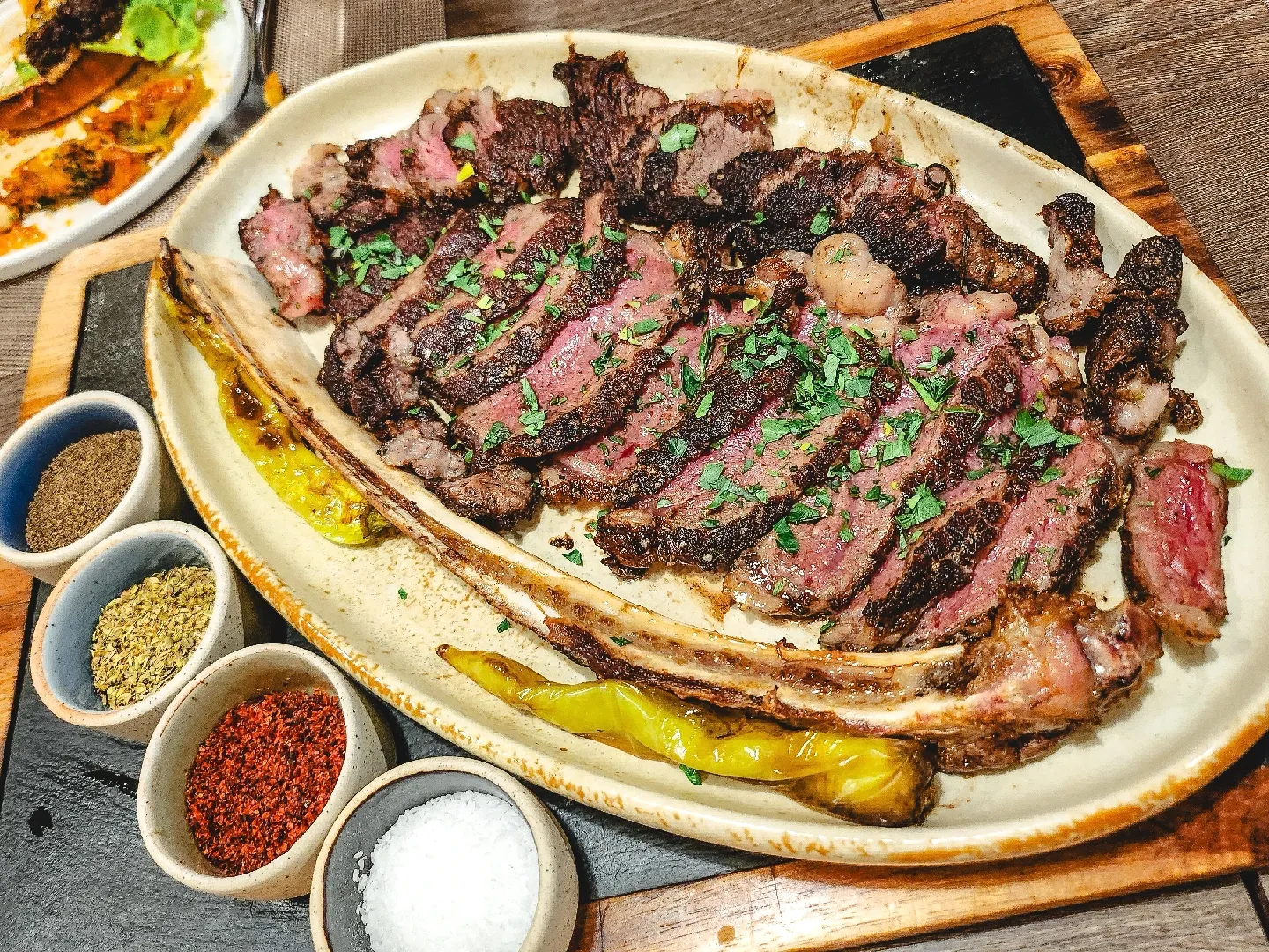 FAT LAMB BKK | Halal Restaurant | แกลเลอรีที่โพสต์โดย Juicy Go | Lemon8