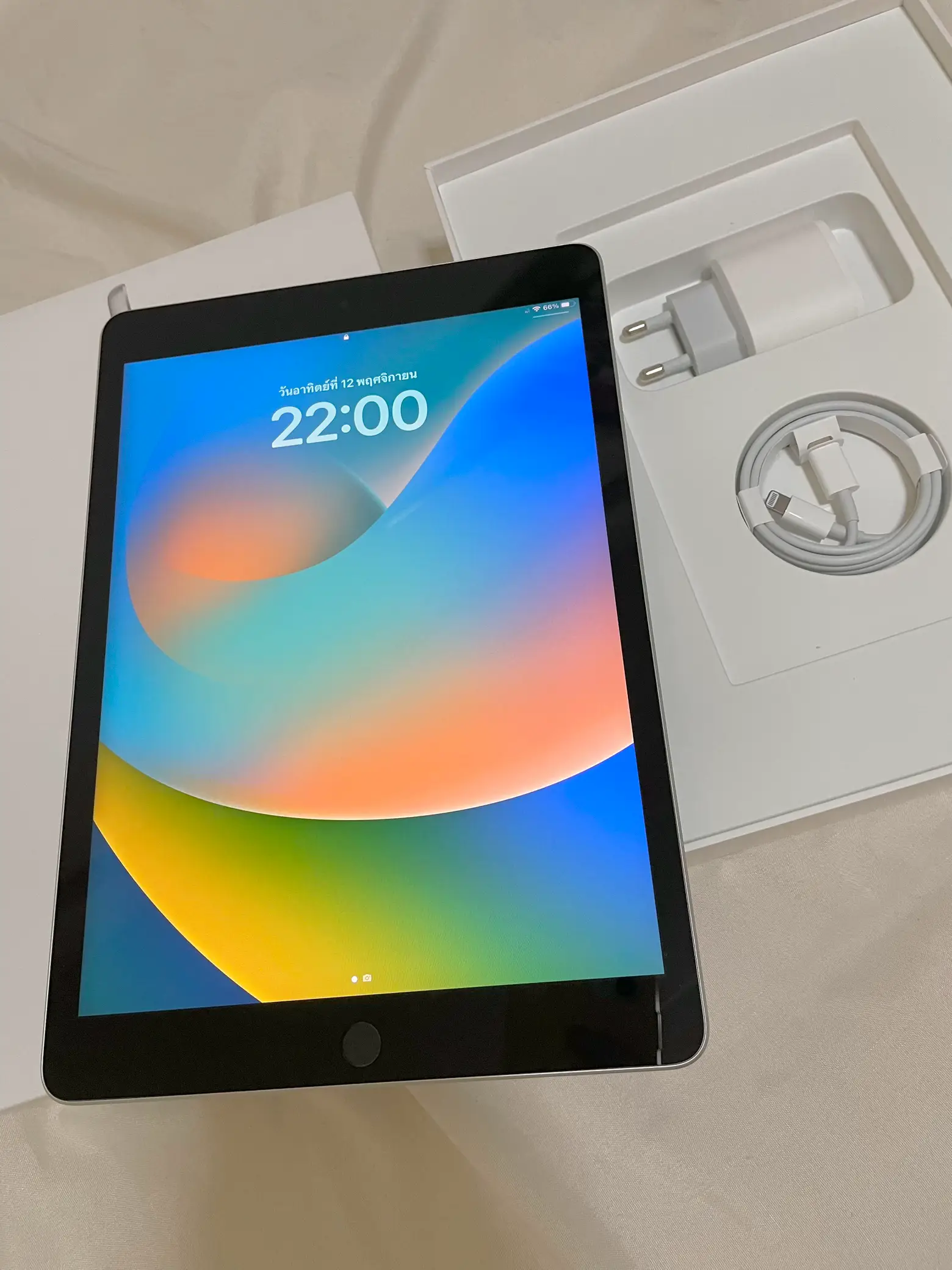 รีวิว ipad gen 9 งบไม่เกิน 1 หมื่น | แกลเลอรีที่โพสต์โดย mai | Lemon8