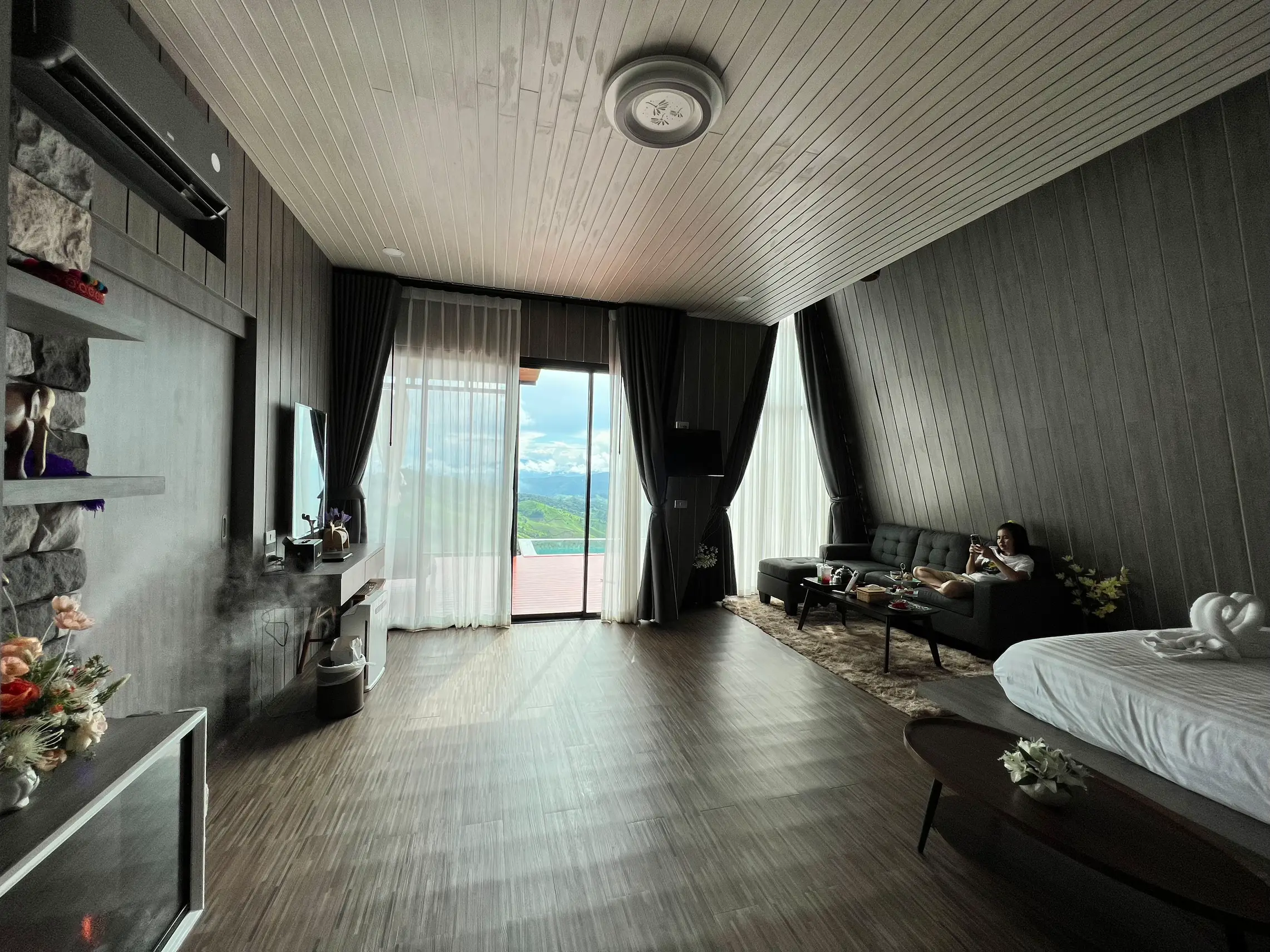 ที่พักดอยช้าง ทั้งสวย ทั้งคุ้มค่า บริการดีเว่อร์ | แกลเลอรีที่โพสต์โดย Took Ta | Lemon8