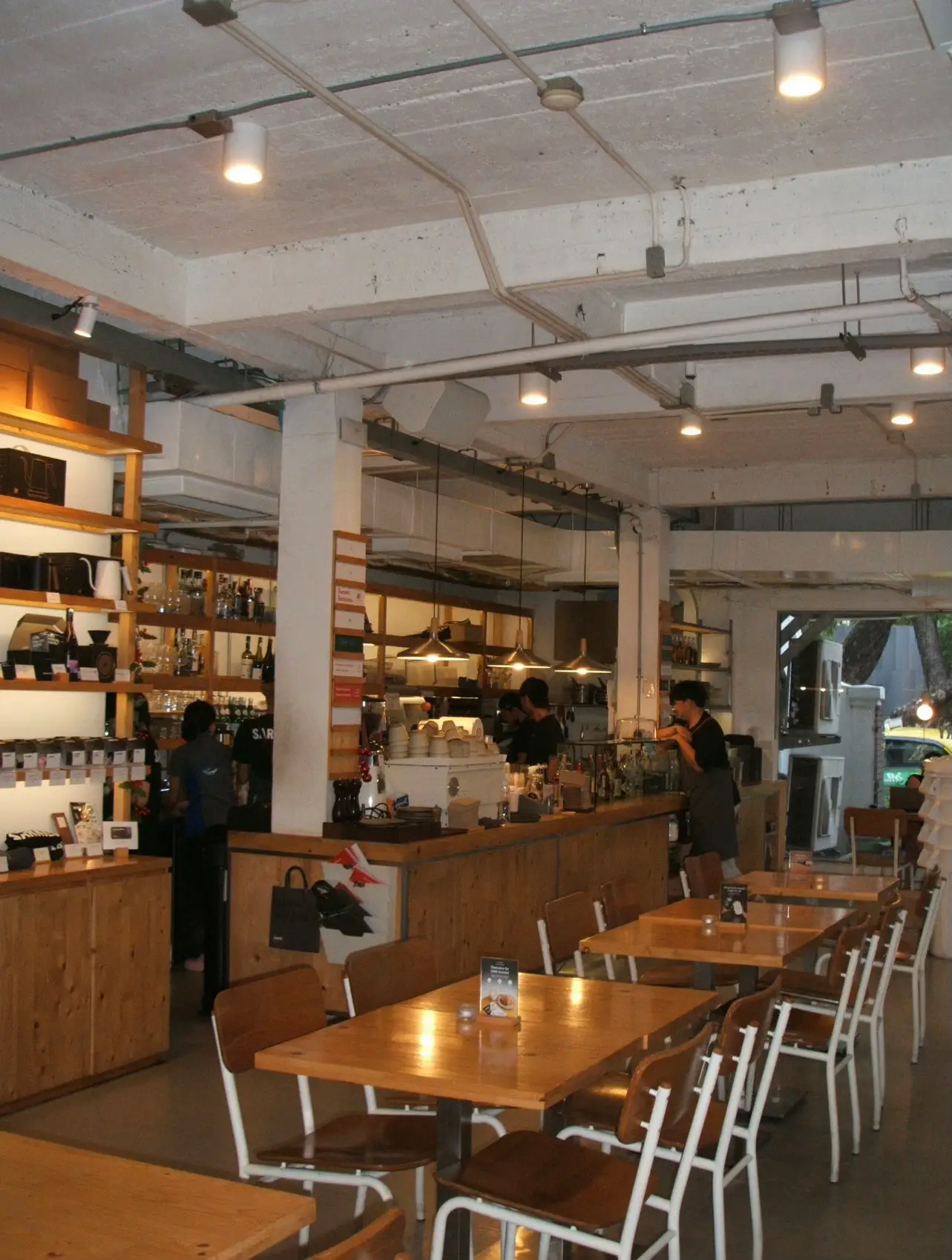 Sarnies Roastery🍷 | แกลเลอรีที่โพสต์โดย Bee Hallin | Lemon8