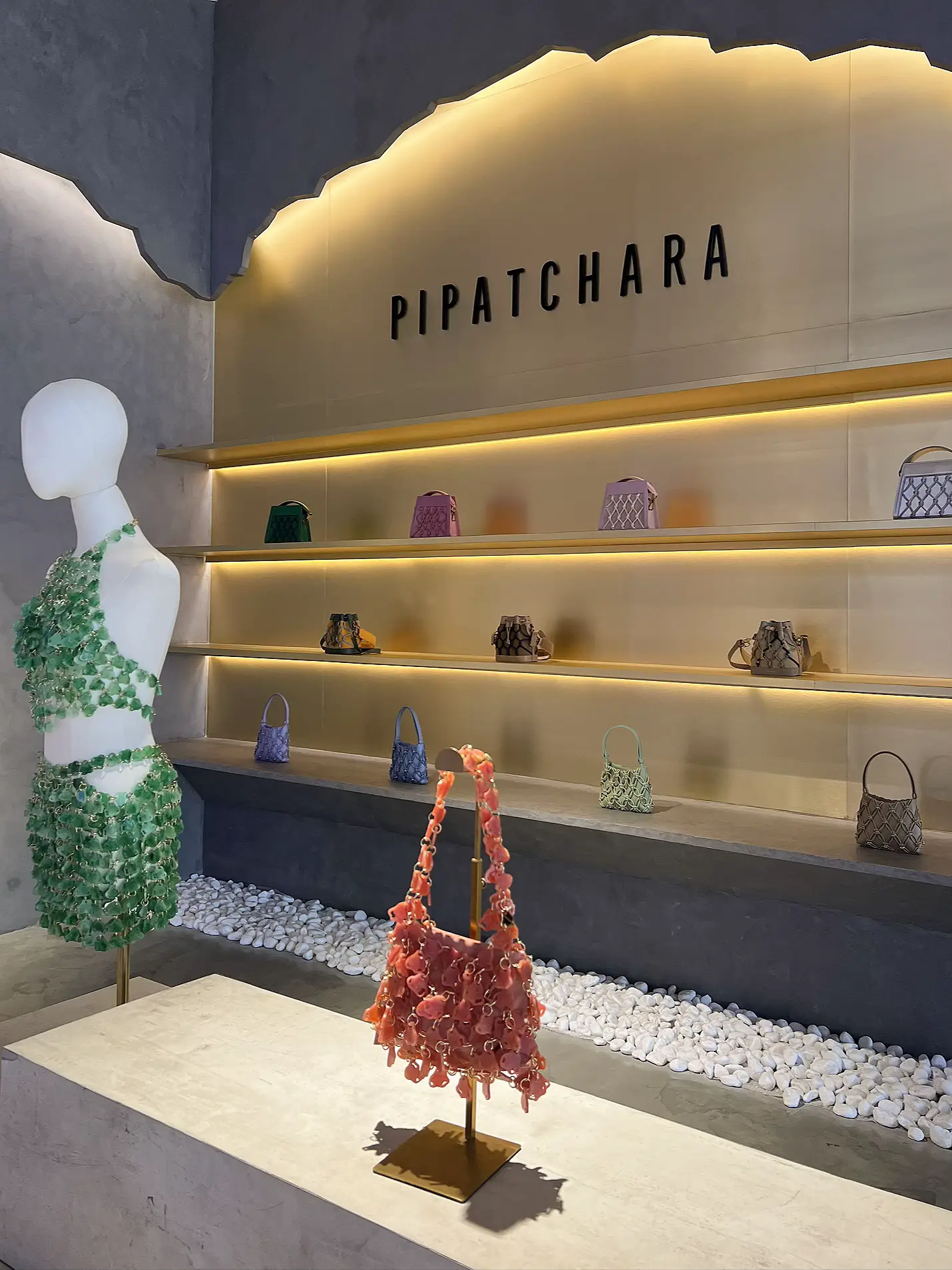 สร้อยข้อมือ PIPATCHARA | แกลเลอรีที่โพสต์โดย 𓂃𓈒𓂂 𝒇𝒇𝒐𝒏𝒈˚ ༘ | Lemon8