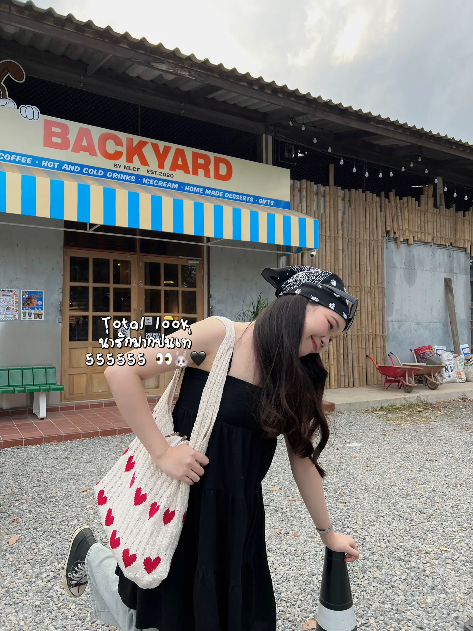 OOTD + รีวิวคาเฟ่ เชียงใหม่🖤🐰🥕 | แกลเลอรีที่โพสต์โดย pammy ¨̮ | Lemon8