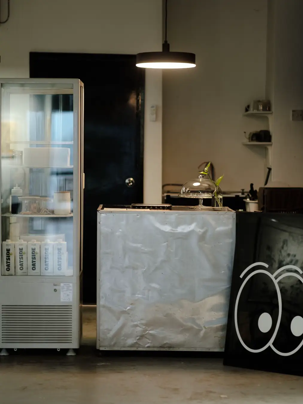 🚞Muslim-owned MRT Train view CAFE just 5' walking🚞 | Galeri disiarkan ...