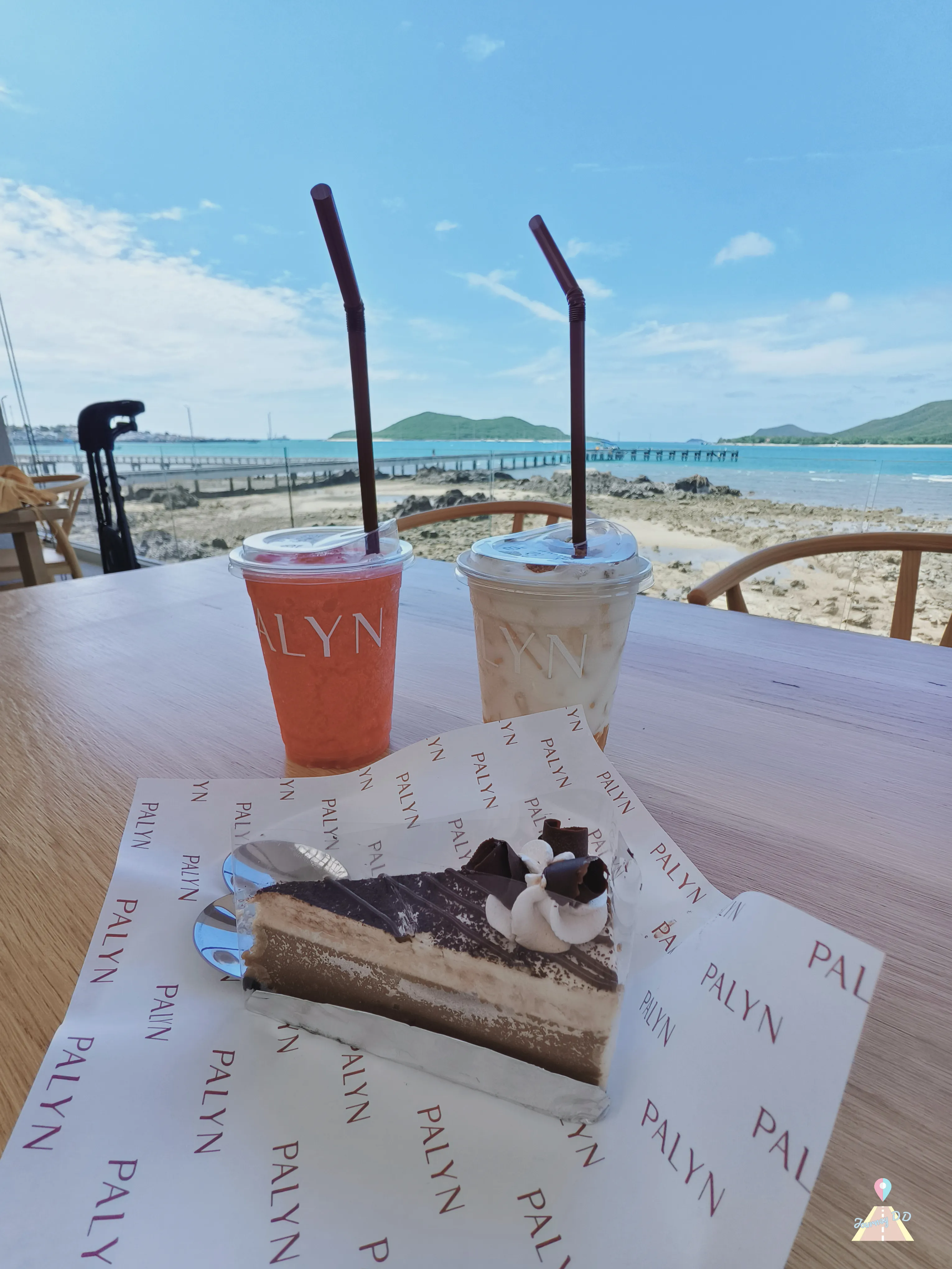 PALYN คาเฟ่เปิดใหม่ริมทะเล ฟีลเกาหลี เกาใจ 🩵 | แกลเลอรีที่โพสต์โดย ...