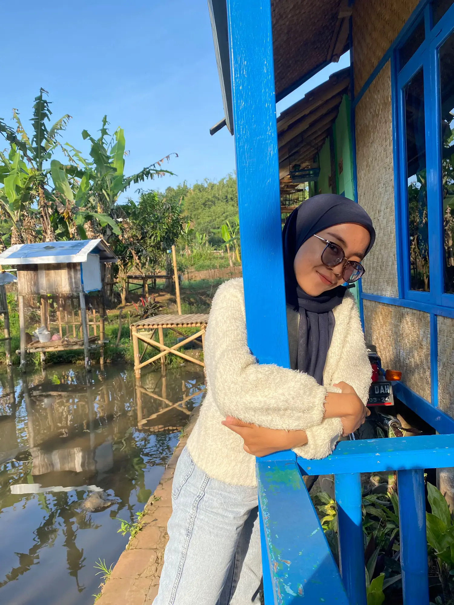 Cara berpose ala Gena | Galeri diposting oleh Gena Rahma A | Lemon8