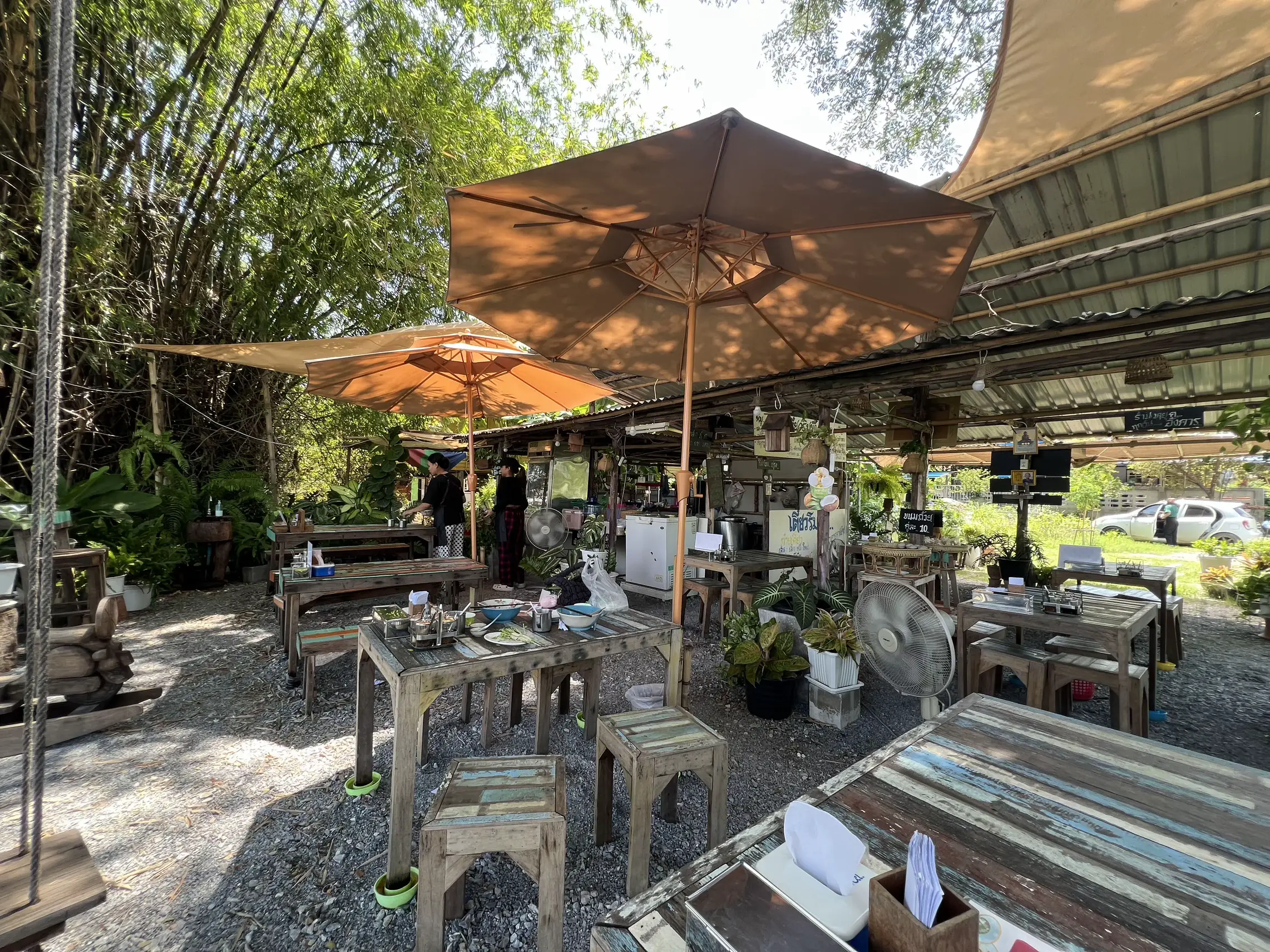 เตี๋ยวริมน้ำ ร้านลับบางไทร อยุธยา | แกลเลอรีที่โพสต์โดย Chatisa | Lemon8