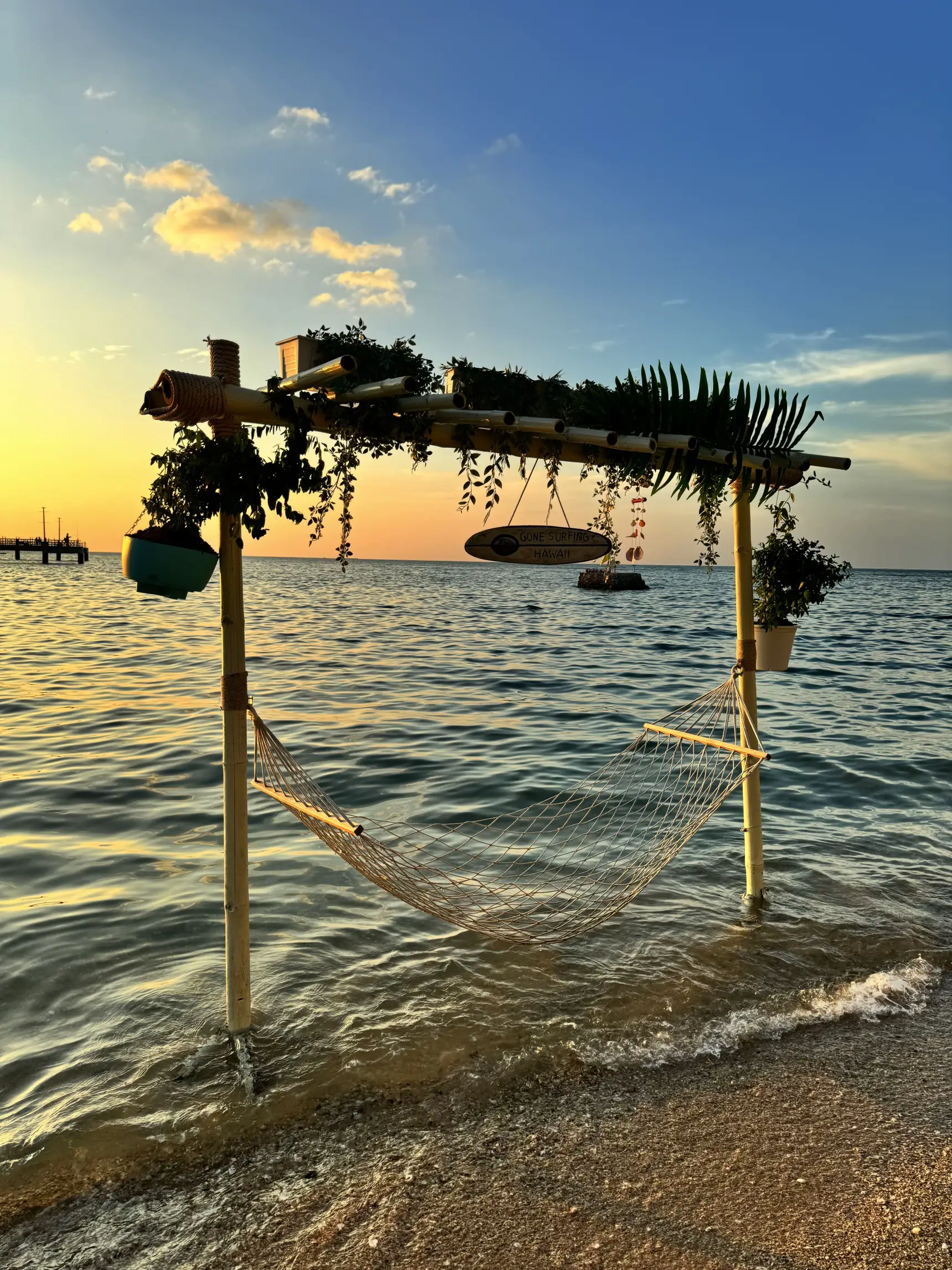 🌅Tiny Island Cafe • Bangsaen, Chonburi ⛱️ | แกลเลอรีที่โพสต์โดย PIMME PIMSIRI | Lemon8