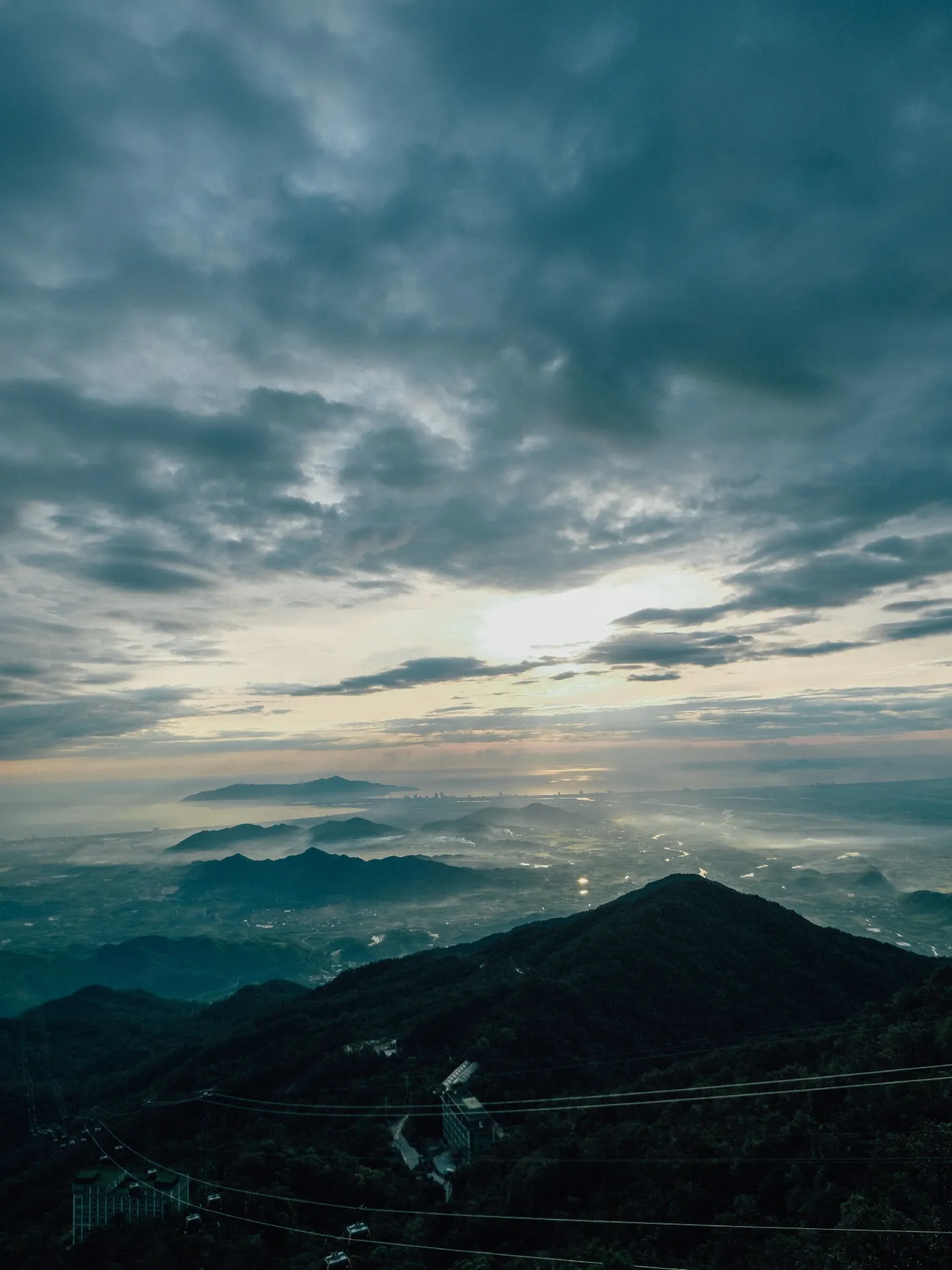 🇻🇳 'สะพานมือ' ที่เวียดนาม แบบไม่มีคน | แกลเลอรีที่โพสต์โดย Slisa Sri ...