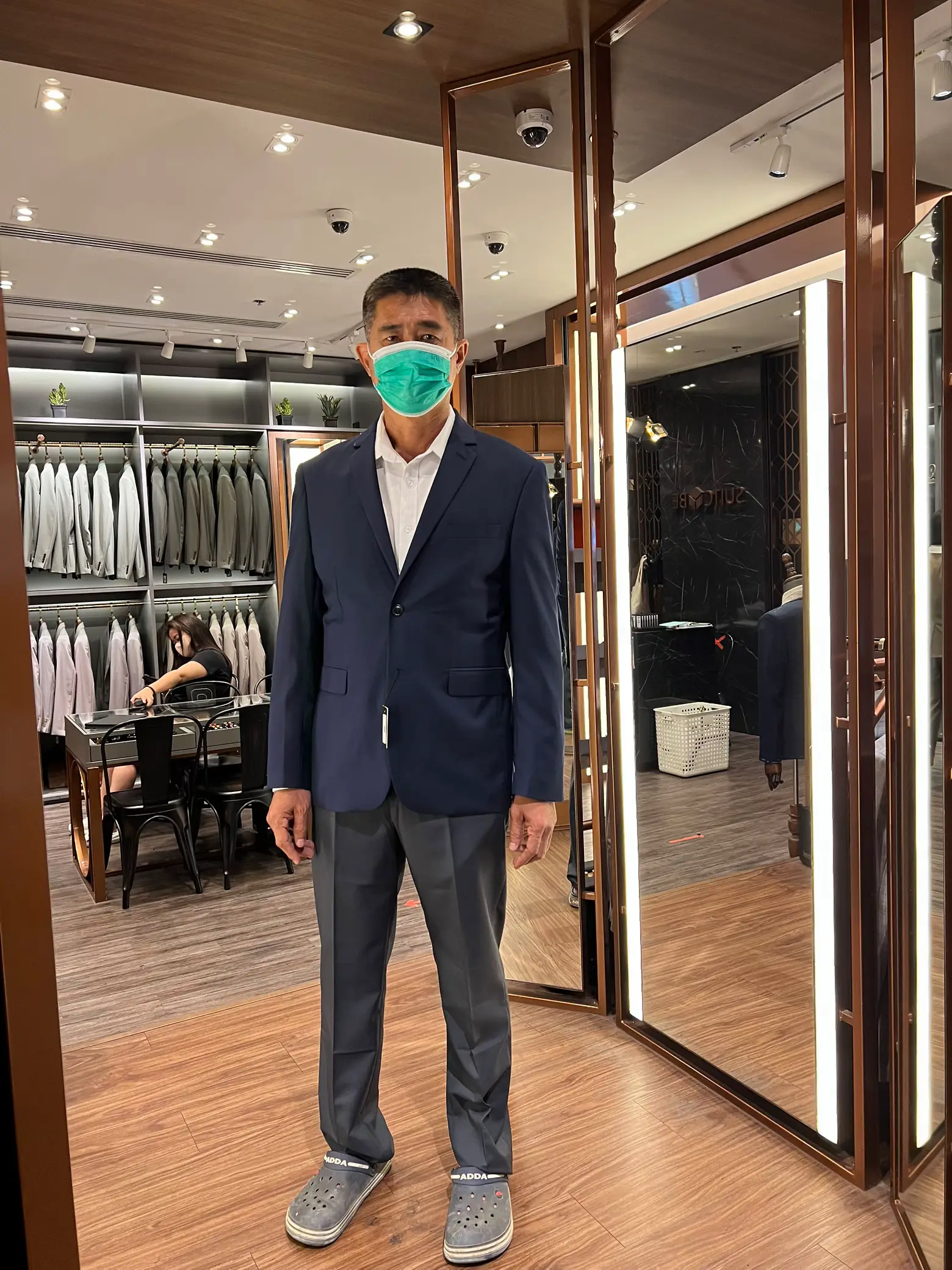 ซื้อชุดคุณพ่อเจ้าสาว @SUIT CUBE | แกลเลอรีที่โพสต์โดย ผึ้งพาเที่ยว | Lemon8