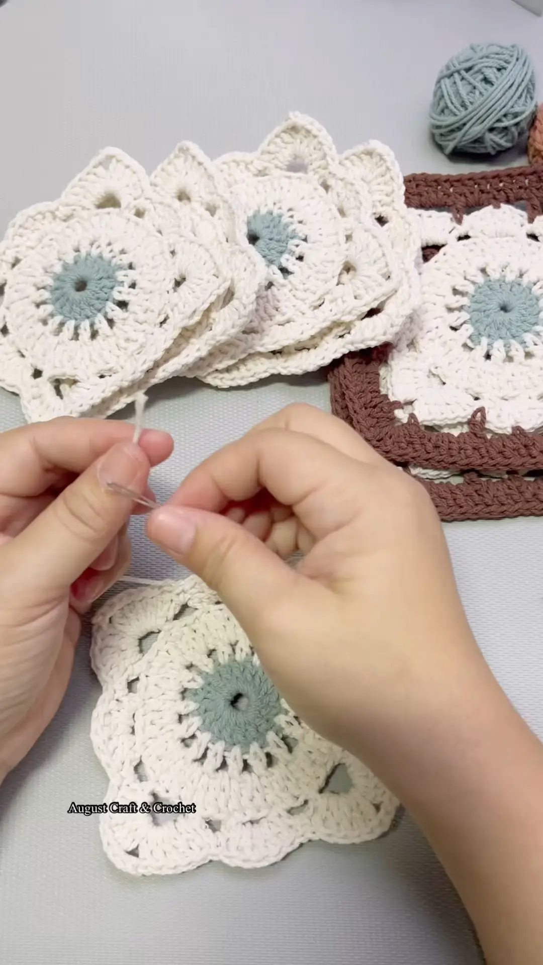 Crochet granny square. | วิดีโอที่เผยแพร่โดย August Craft | Lemon8