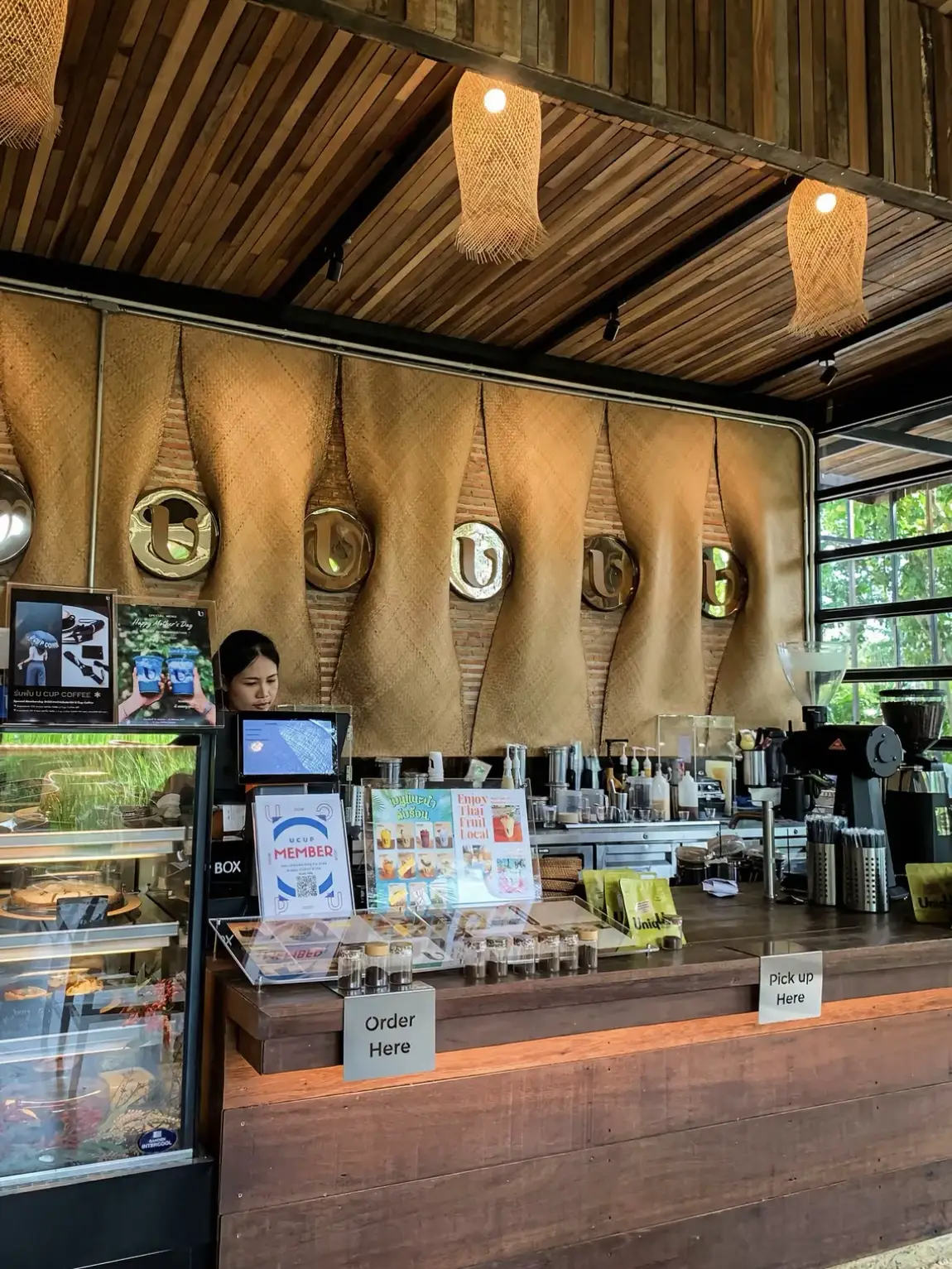 คาเฟ่ลับใกล้กรุงเทพ U CUP COFFEE 🍃โอบล้อมด้วยต้นไม้ ฮีลใจสุด | แกลเลอรี ...