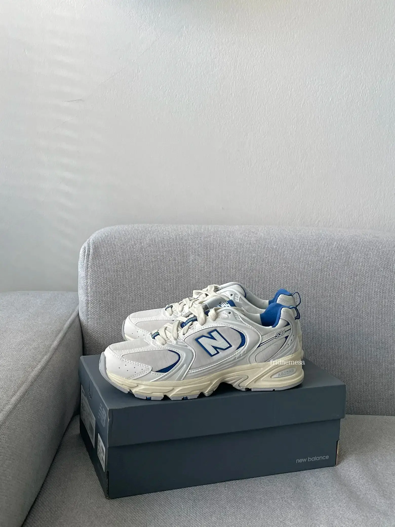 Unbox : NB 530 สี Limited Japan ควรตำไหม! 👟🇯🇵 | แกลเลอรีที่โพสต์โดย fridaemesa | Lemon8