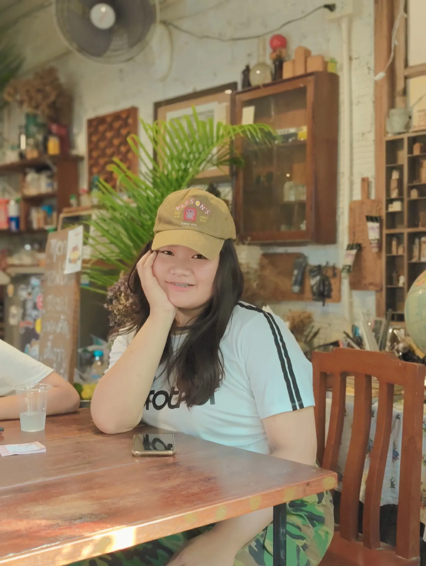 คาเฟ่สไตล์วินเทจ Past Perfect อยุธยา | แกลเลอรีที่โพสต์โดย Banteenoi | Lemon8