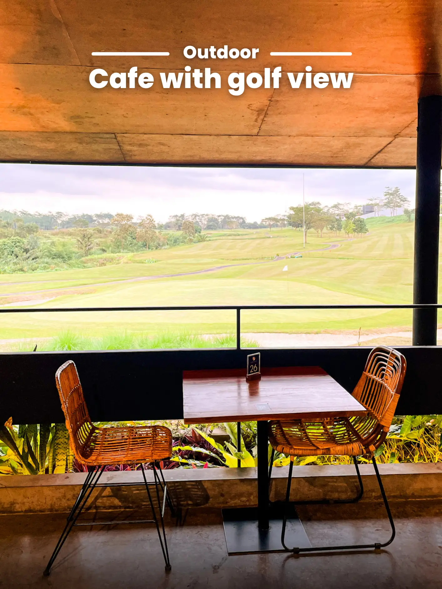 DISINI KAMU BISA NGAFE SAMBIL LIHAT GOLF 🤩🤩🤩 | Galeri diposting oleh ILOVEAT | Lemon8