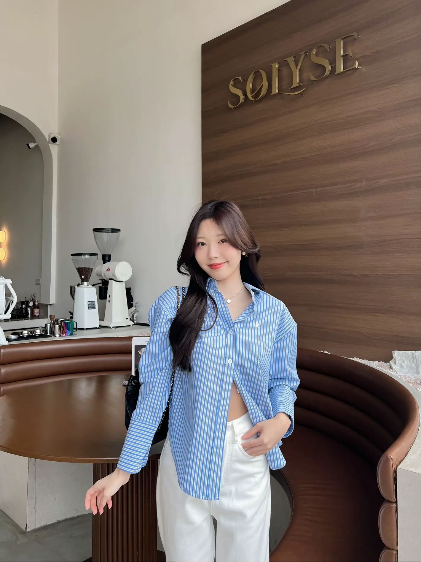 OOTD :: Blue Striped Shirt 🪡🛋️🥛 | แกลเลอรีที่โพสต์โดย Riley.apparels ...