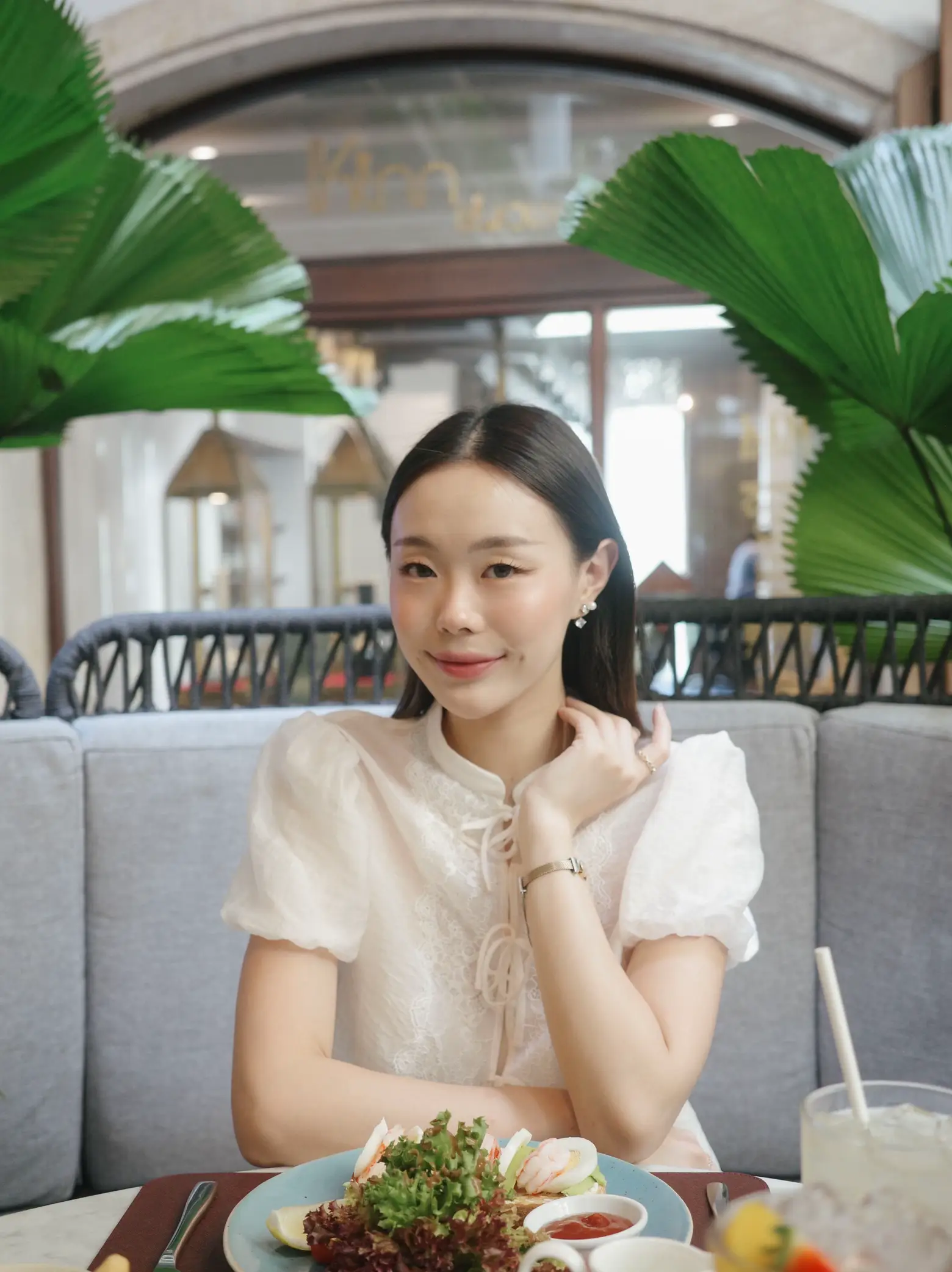 ซินเจียอยู่อี่ ซินนี้ฮวดไช้🧧 ป้ายยา outfit ใส่ขออั่งเปาปีนี้🥡 | แกลเลอรีที่โพสต์โดย ployxadisa ...