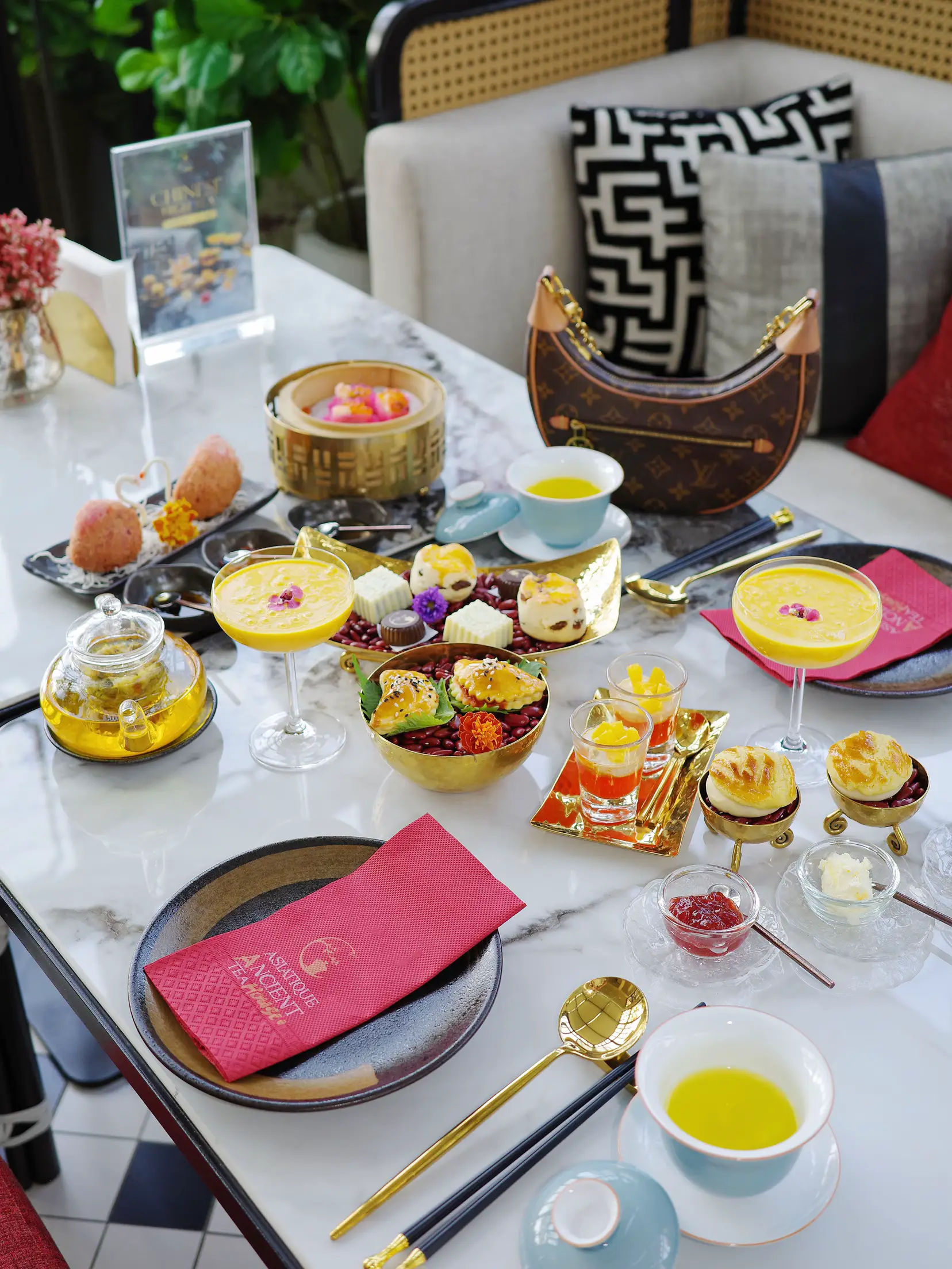 ตรุษจีนนี้ แวะมาทาน 𝑪𝒉𝒊𝒏𝒆𝒔𝒆 𝑯𝒊𝒈𝒉 𝑻𝒆𝒂 ชาจีน ระดับ พรีเมียม | แกลเลอรีที่ ...