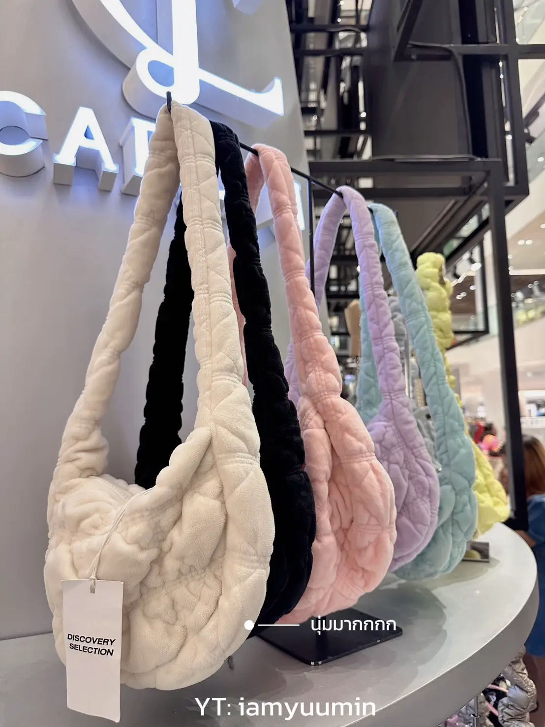 กระเป๋า CARLYN 🇰🇷ที่ไทยของเยอะมากก | แกลเลอรีที่โพสต์โดย Iamyuumin | Lemon8