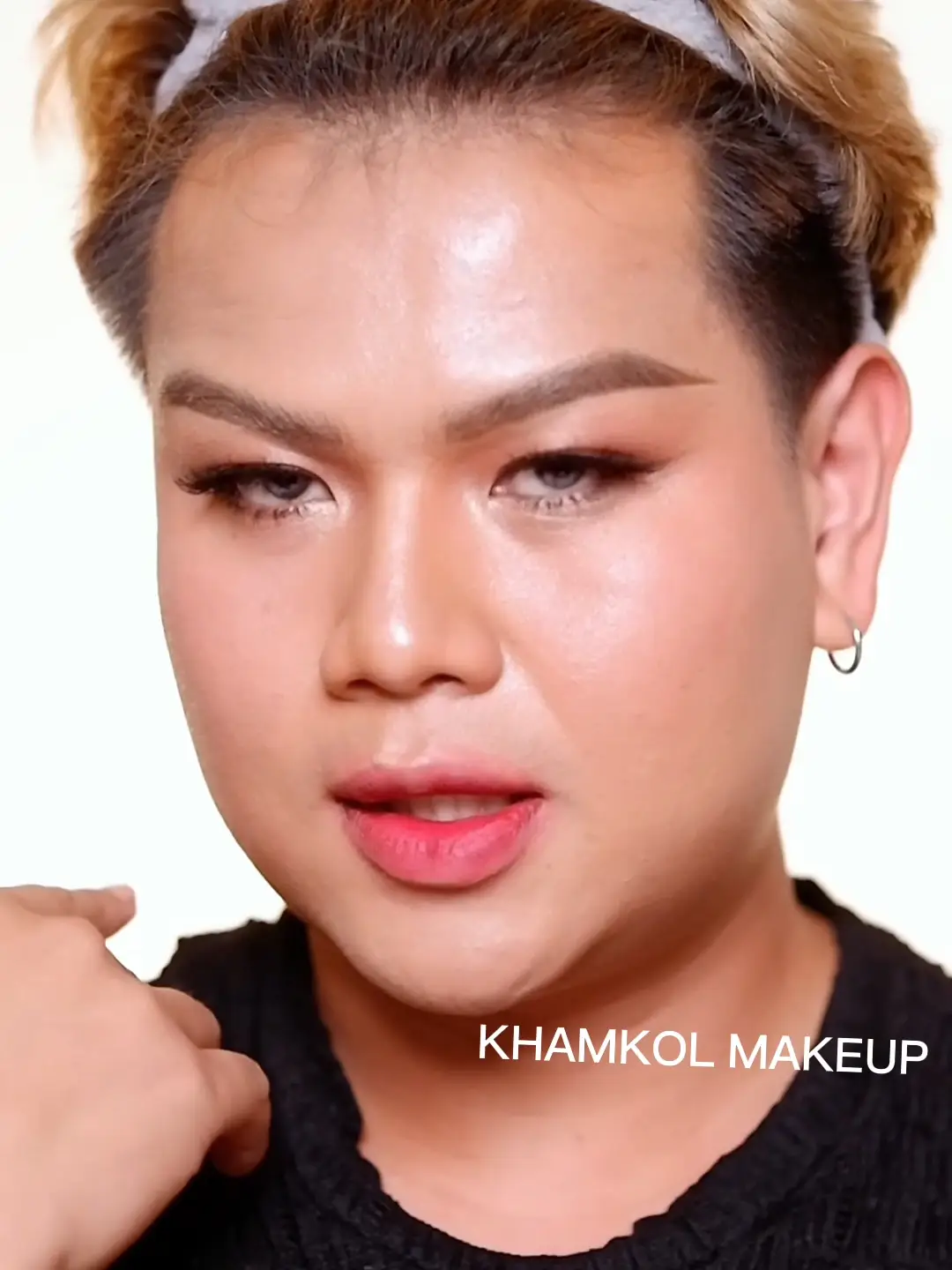 เทคนิคล็อคเมคอัพง่ายๆ | วิดีโอที่เผยแพร่โดย Khemkol Makeup | Lemon8