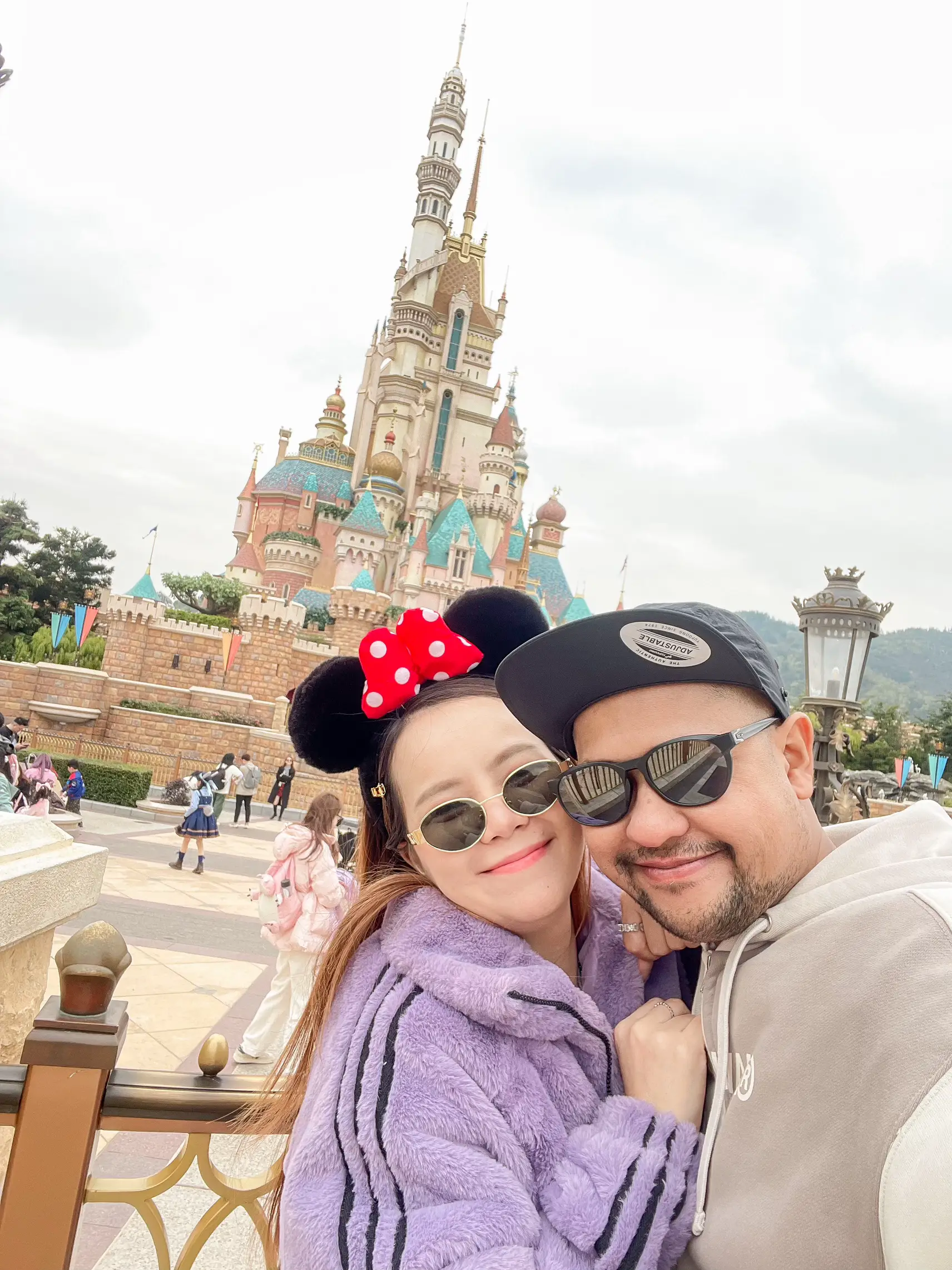 Disney HK 2024 | แกลเลอรีที่โพสต์โดย Nuuzomza | Lemon8