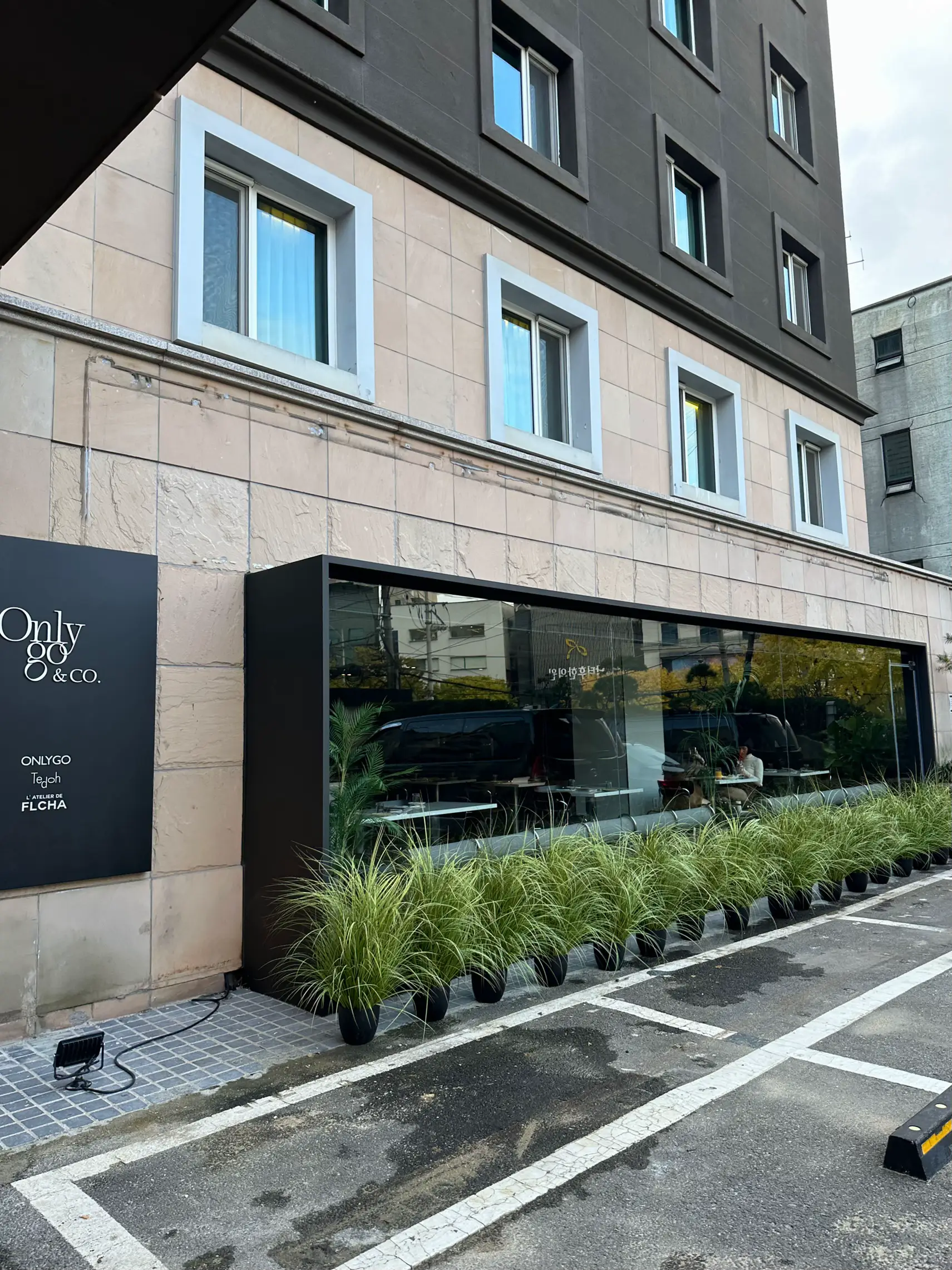 พาส่องร้านOnlygo ของMoon Se-Hoon[Single's Inferno]🥓 | แกลเลอรีที่โพสต์ ...