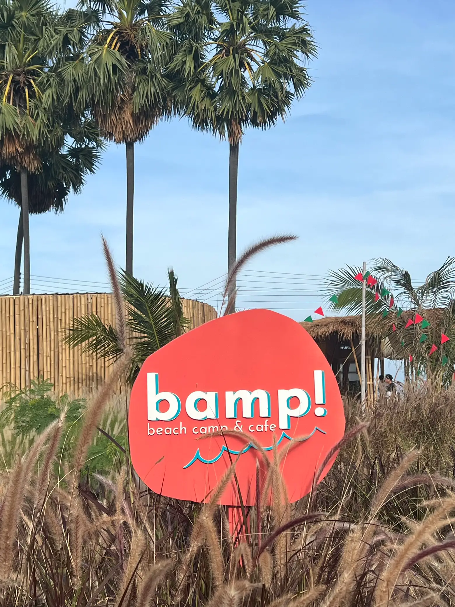 คาเฟ่ติดชายหาด หัวหิน Bamp ! ☀️🌊 | แกลเลอรีที่โพสต์โดย เด็กชายภีม 🥦 ...