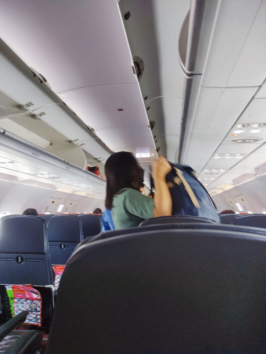 [ เข้ากรุงเทพคนเดียวครั้งแรก ] | แกลเลอรีที่โพสต์โดย thebetter1 | Lemon8