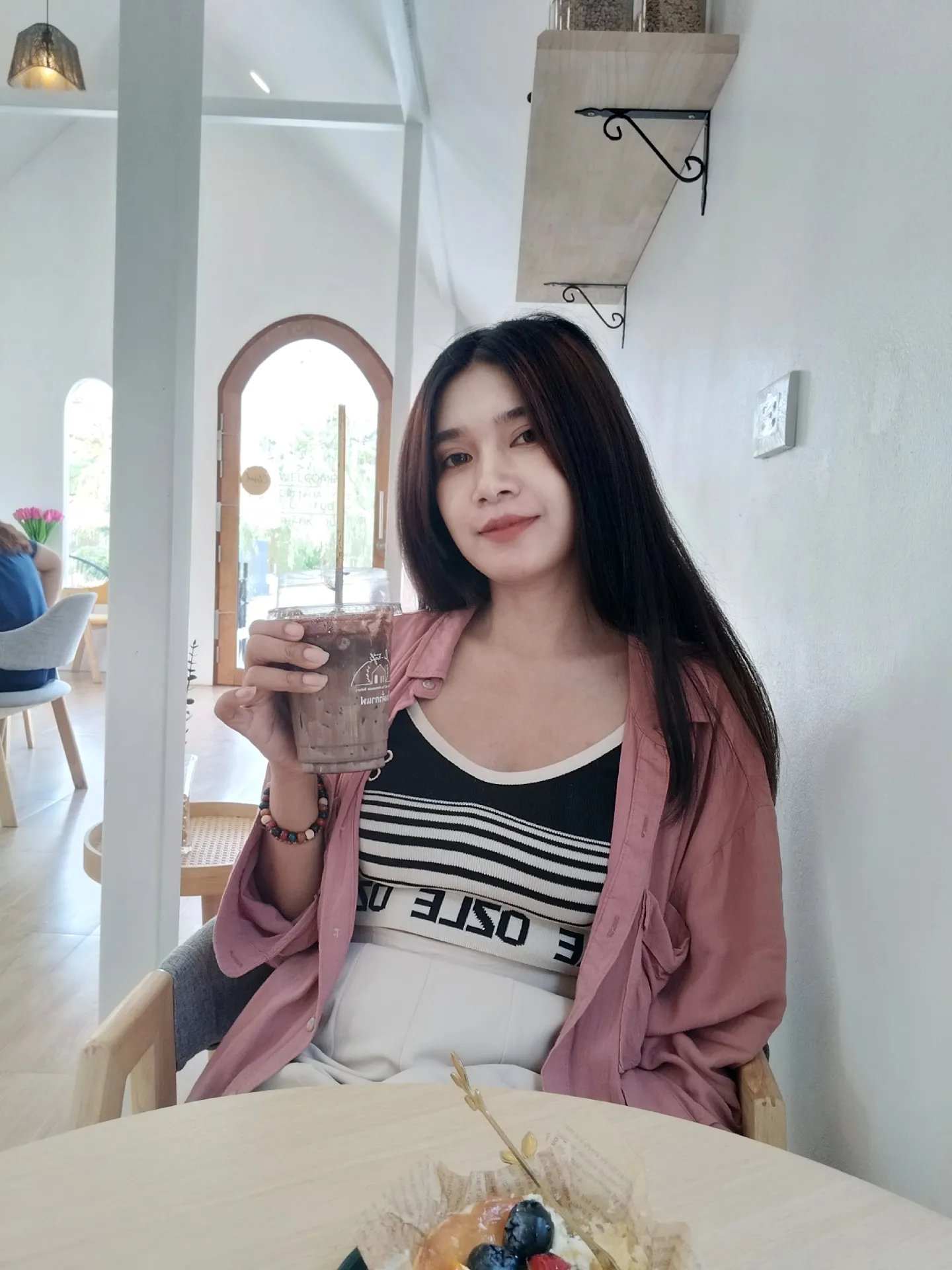 คาเฟ่ลับๆ แถวมาบโป่งชลบุรี | แกลเลอรีที่โพสต์โดย Mayy_Thanin | Lemon8