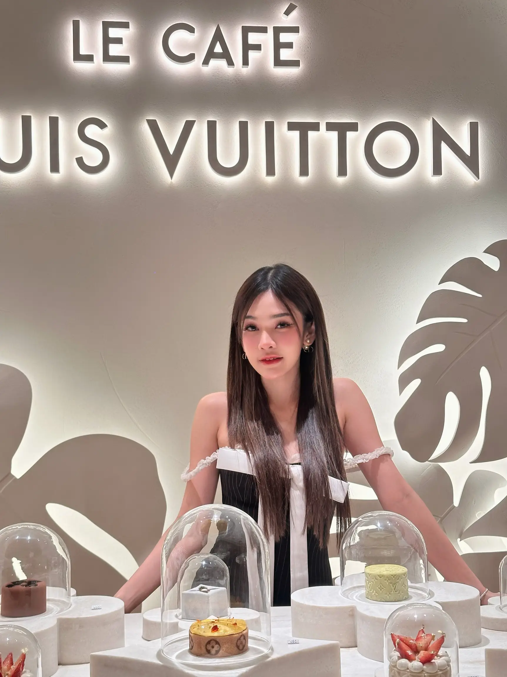 Cafe Louis vuitton คาเฟ่หลุยส์ | แกลเลอรีที่โพสต์โดย mayniemays | Lemon8