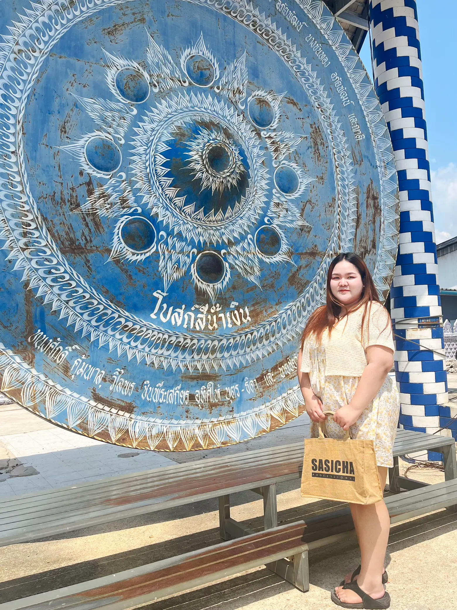 วัดโบสถ์สีน้ำเงิน | แกลเลอรีที่โพสต์โดย Thitima Suph | Lemon8