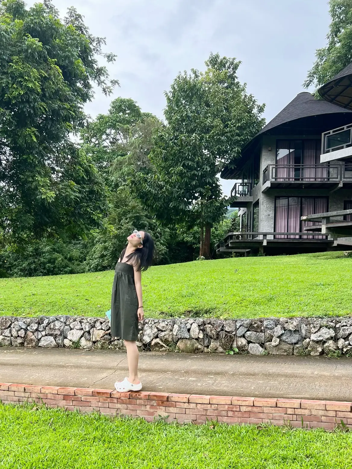 ReviewCROCS Classic Platform Clog | แกลเลอรีที่โพสต์โดย joynprt | Lemon8