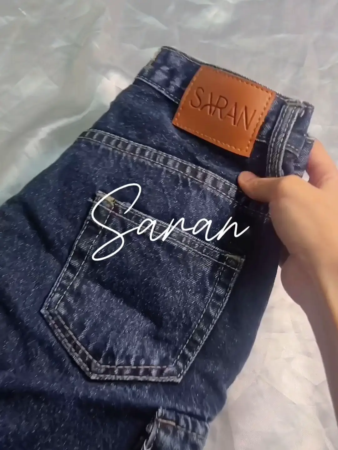 Review กางเกงยีนส์ cargo แบรนด์ Saran | วิดีโอที่เผยแพร่โดย Ritmmpr | Lemon8