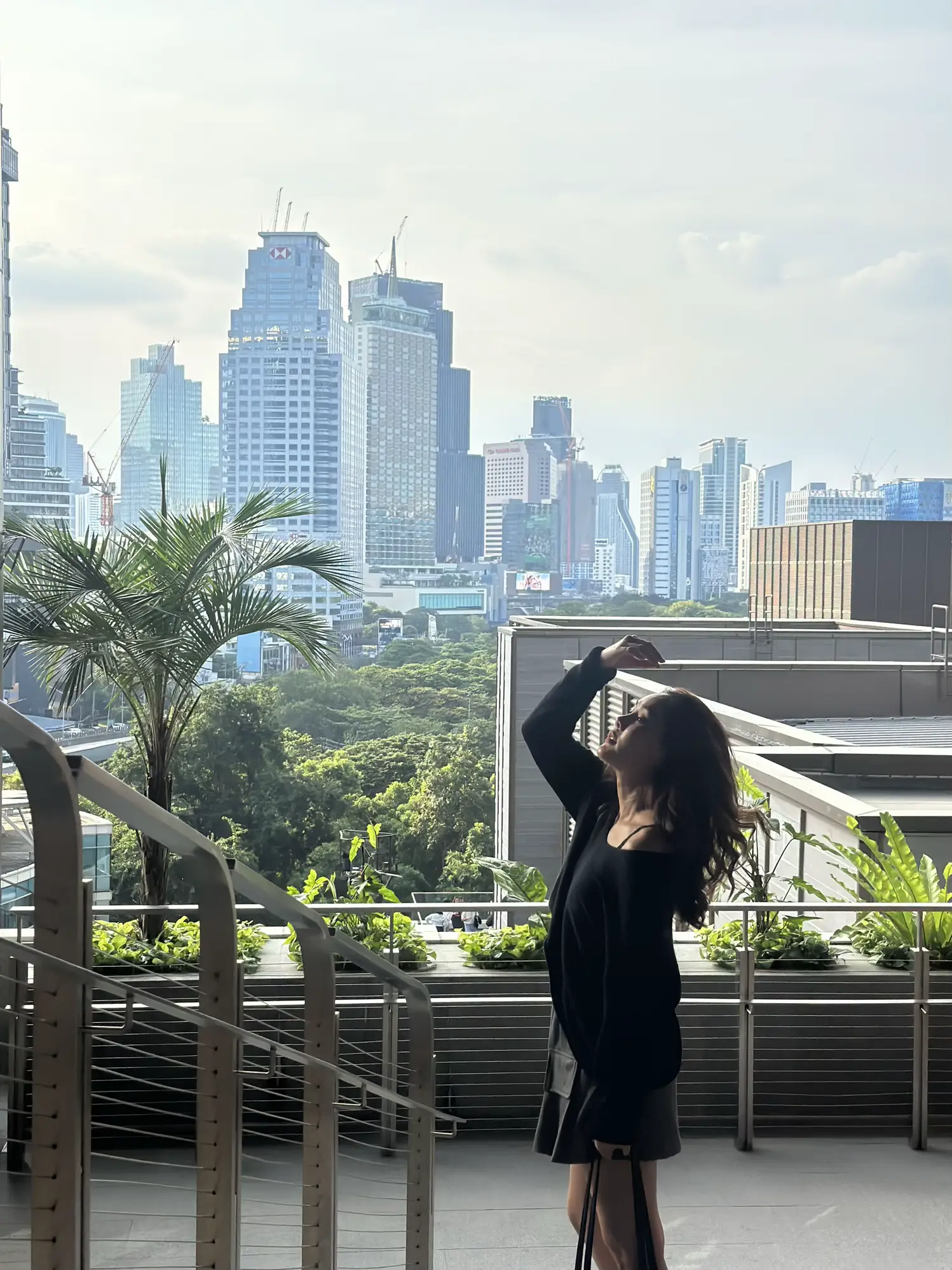 ไป ONE BANGKOK ทีไรต้องได้รูป‼️ | แกลเลอรีที่โพสต์โดย Neeny Minho | Lemon8