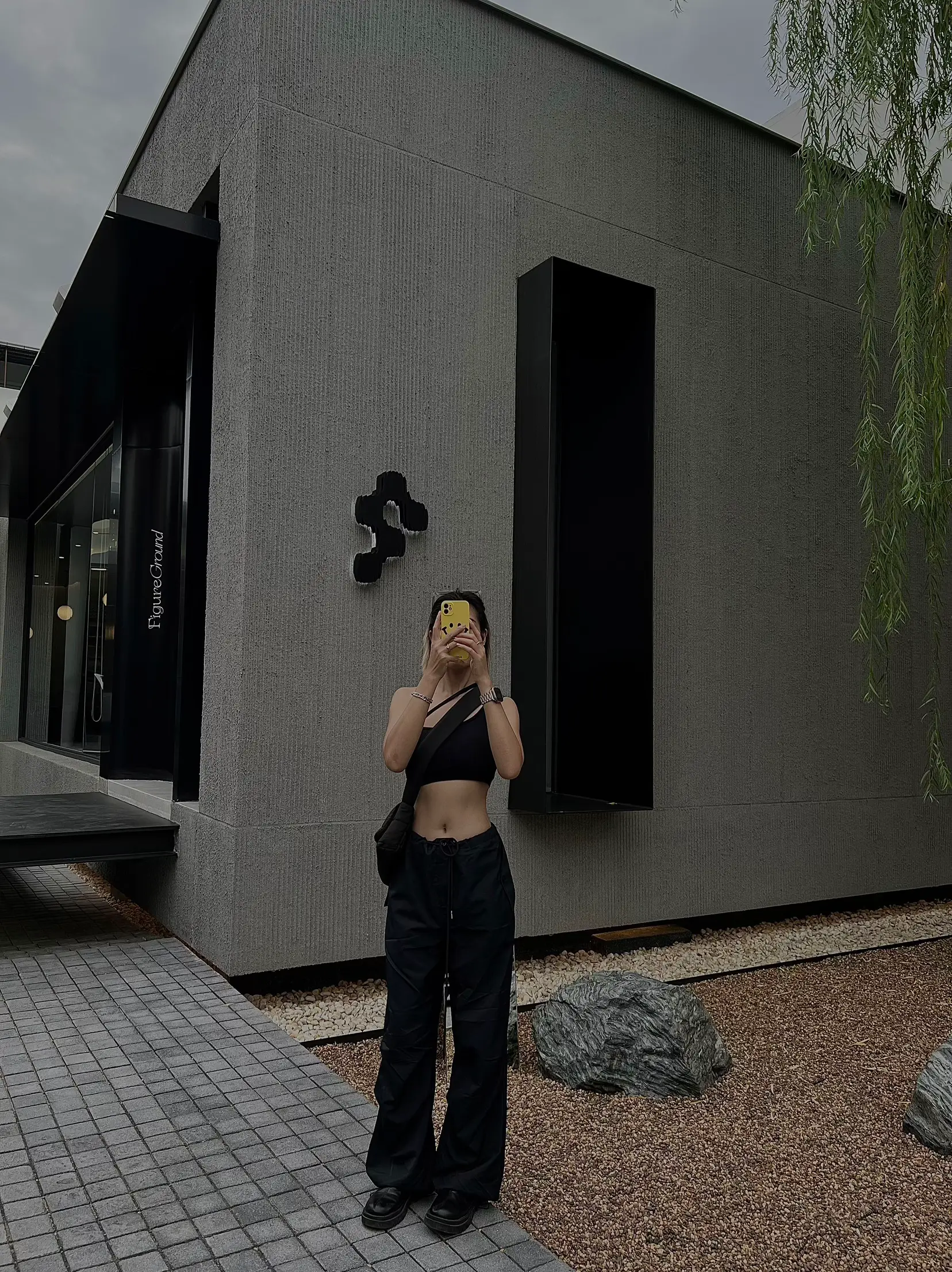 คาเฟ่ย่านสุทธิสาร🤍🖤 | แกลเลอรีที่โพสต์โดย Kookkik Ari | Lemon8