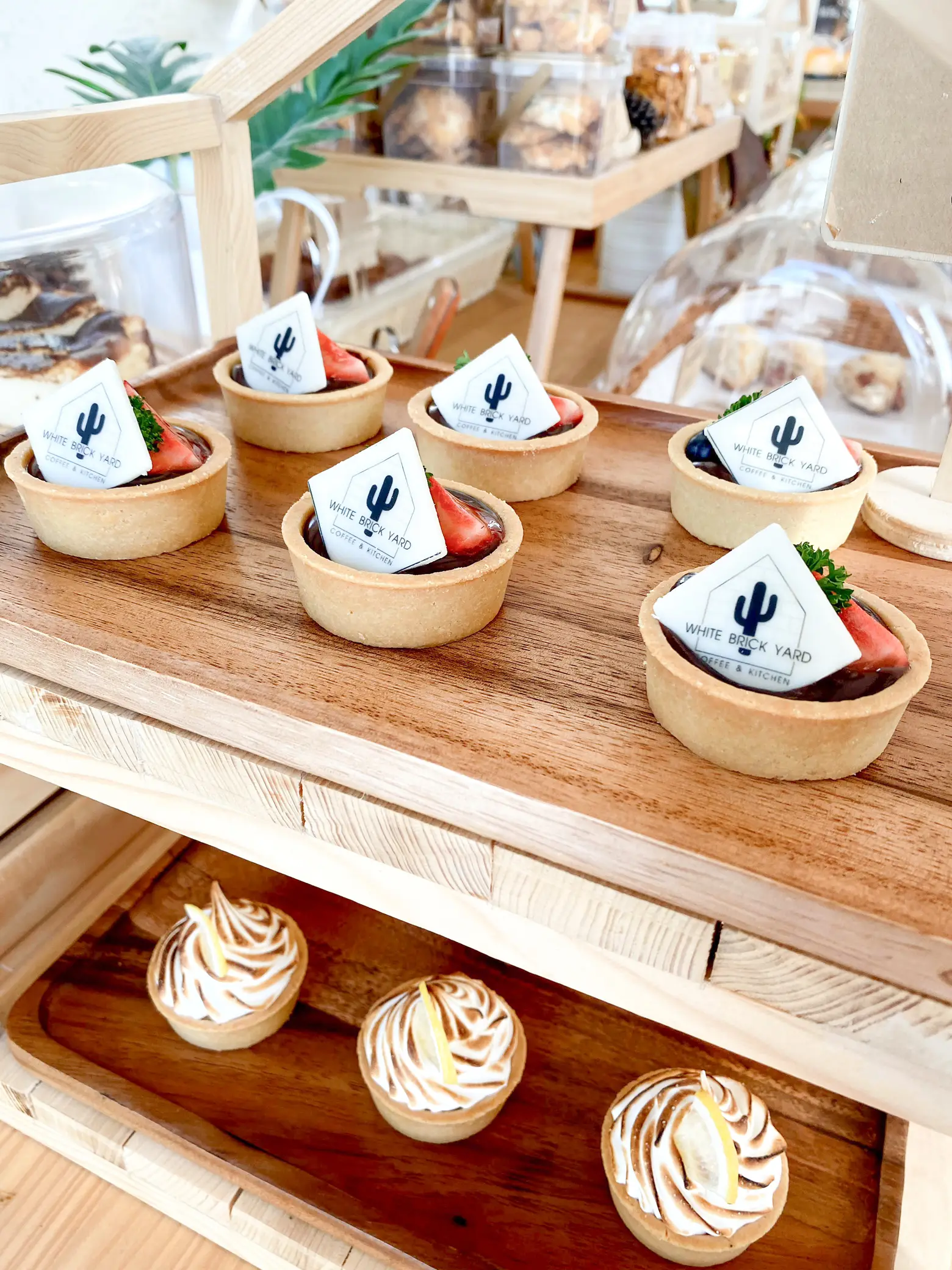 White Brick Yard •₊˚。 | แกลเลอรีที่โพสต์โดย ᴍʜᴜᴍɪɴᴛ ♡︎ | Lemon8