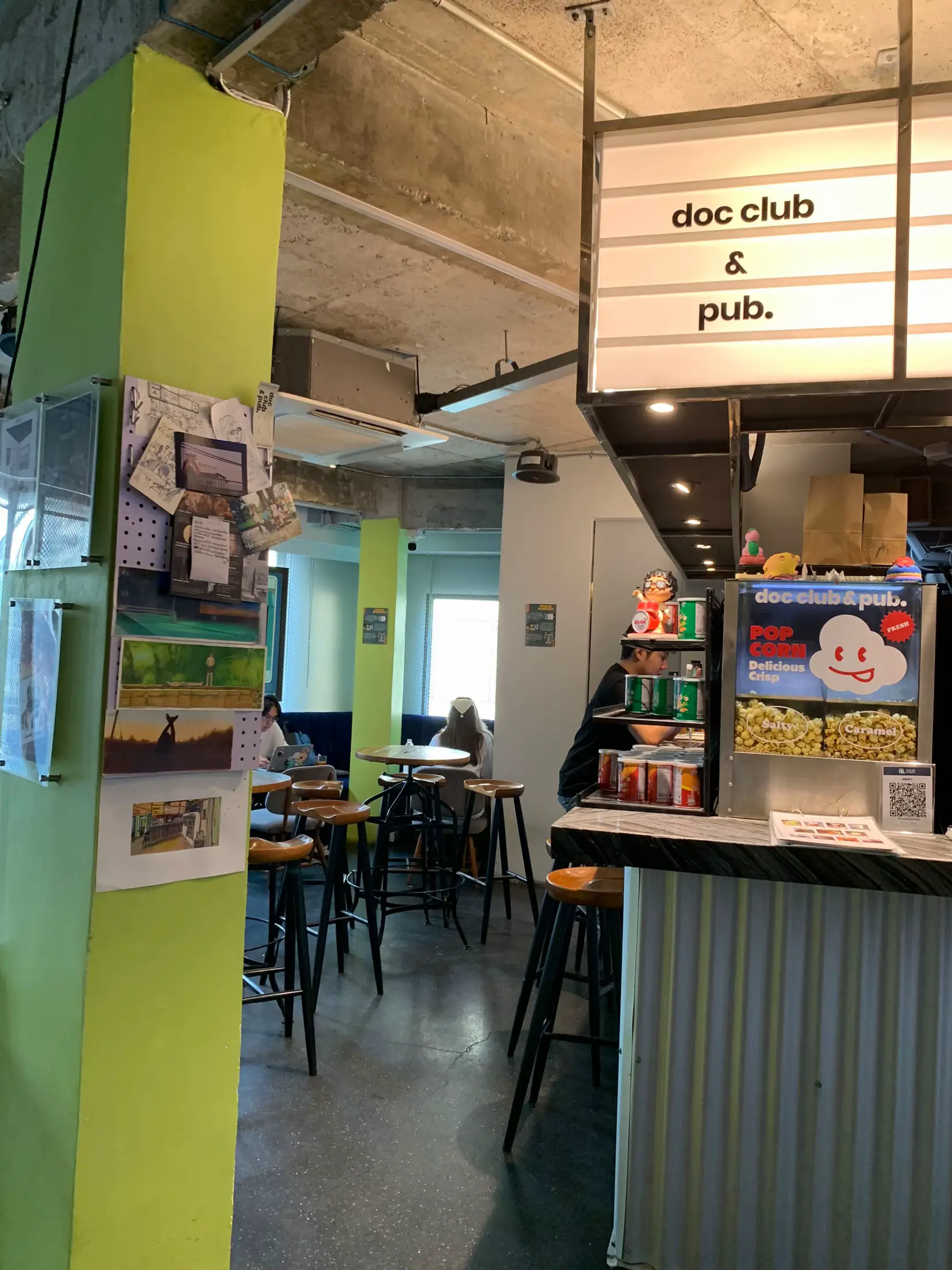 Doc Club & Pub. | แกลเลอรีที่โพสต์โดย วันเดย์วิธโม | Lemon8