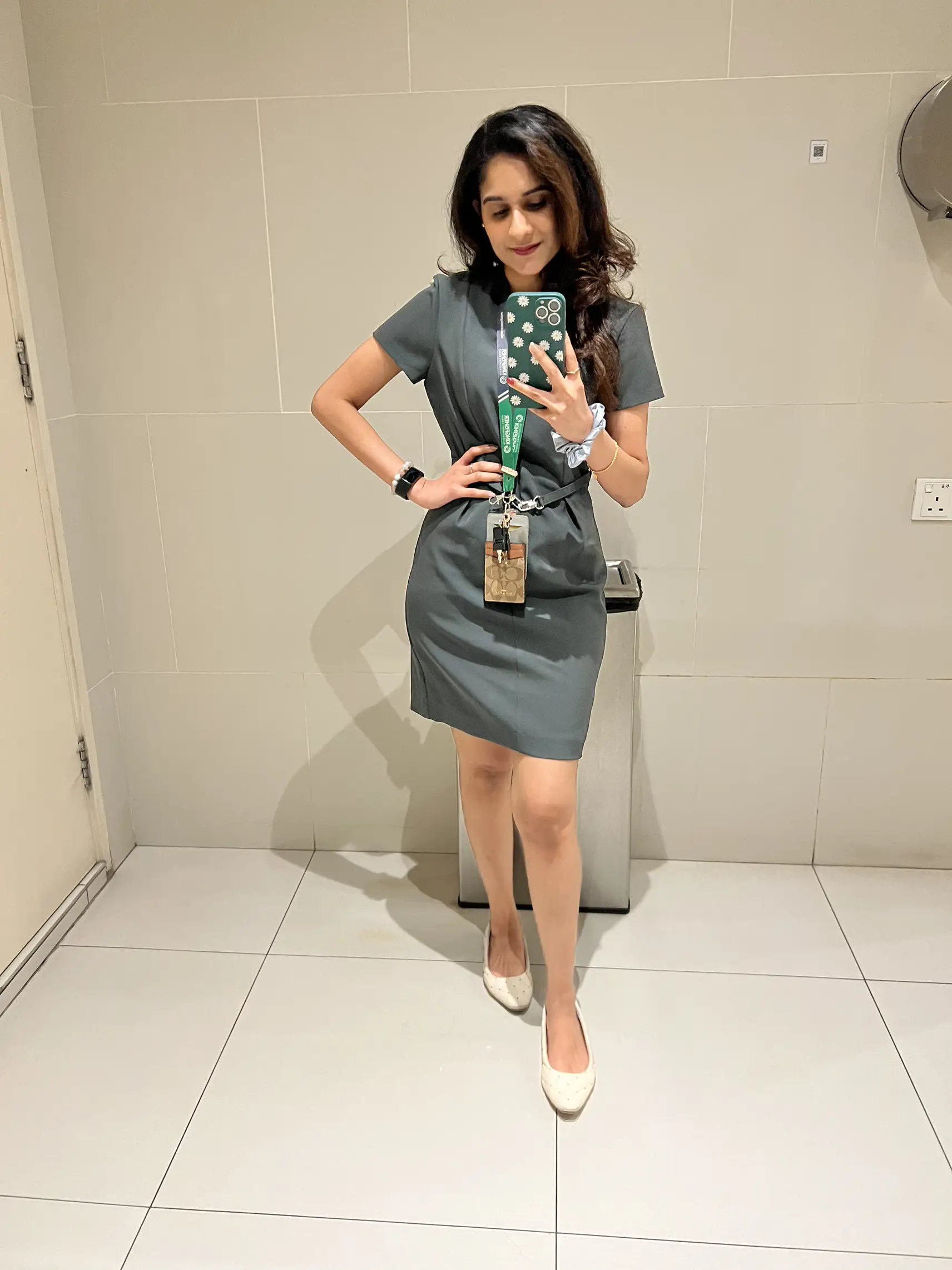 Same dress different accessory- my hair | Galeri disiarkan oleh Abby P | Lemon8