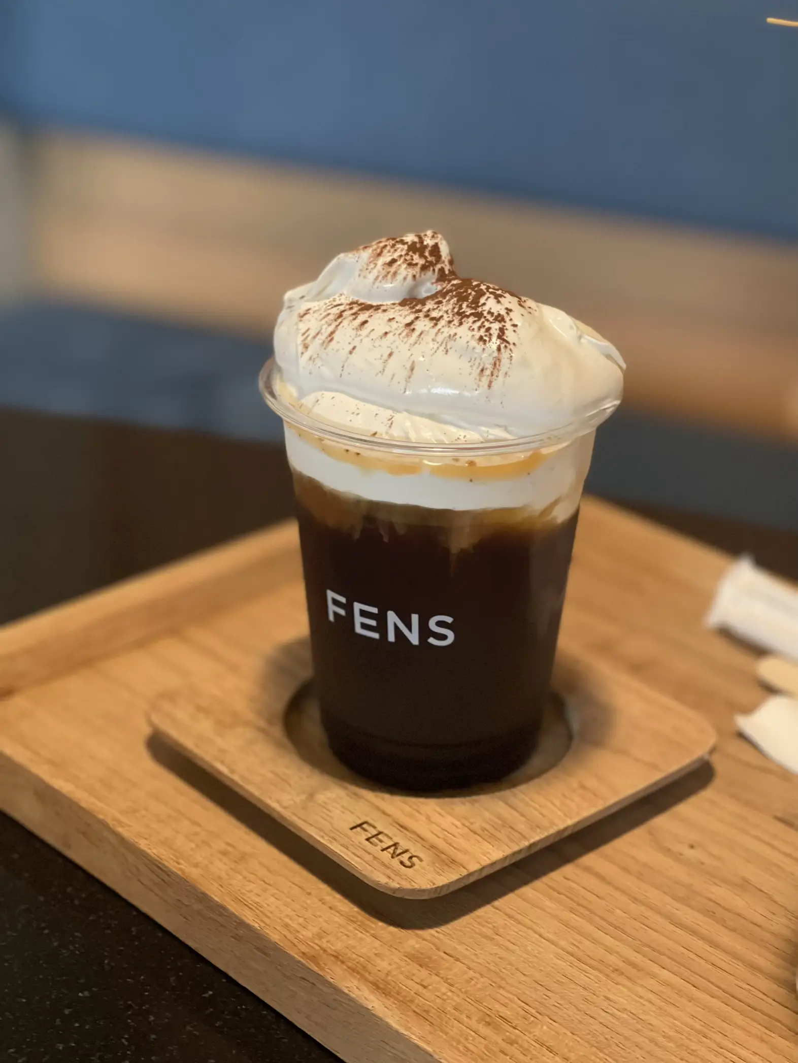 Fens. คาเฟ่กาแฟดี ย่านศรีนครินทร์☕ | แกลเลอรีที่โพสต์โดย ทูน่าจัง | Lemon8