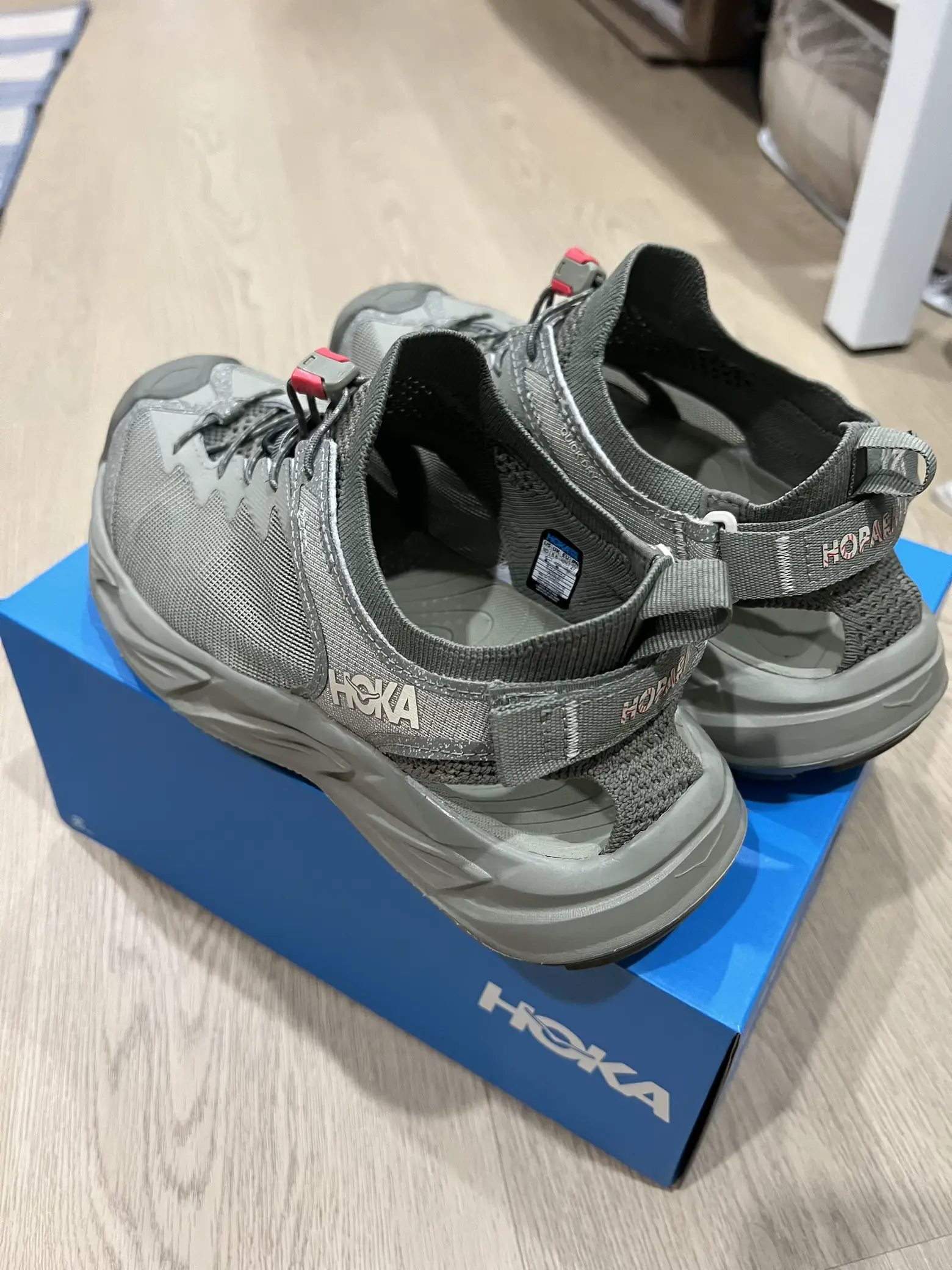 Review hoka hopara 2 เดินดีโดนใจ | แกลเลอรีที่โพสต์โดย Thintin | Lemon8