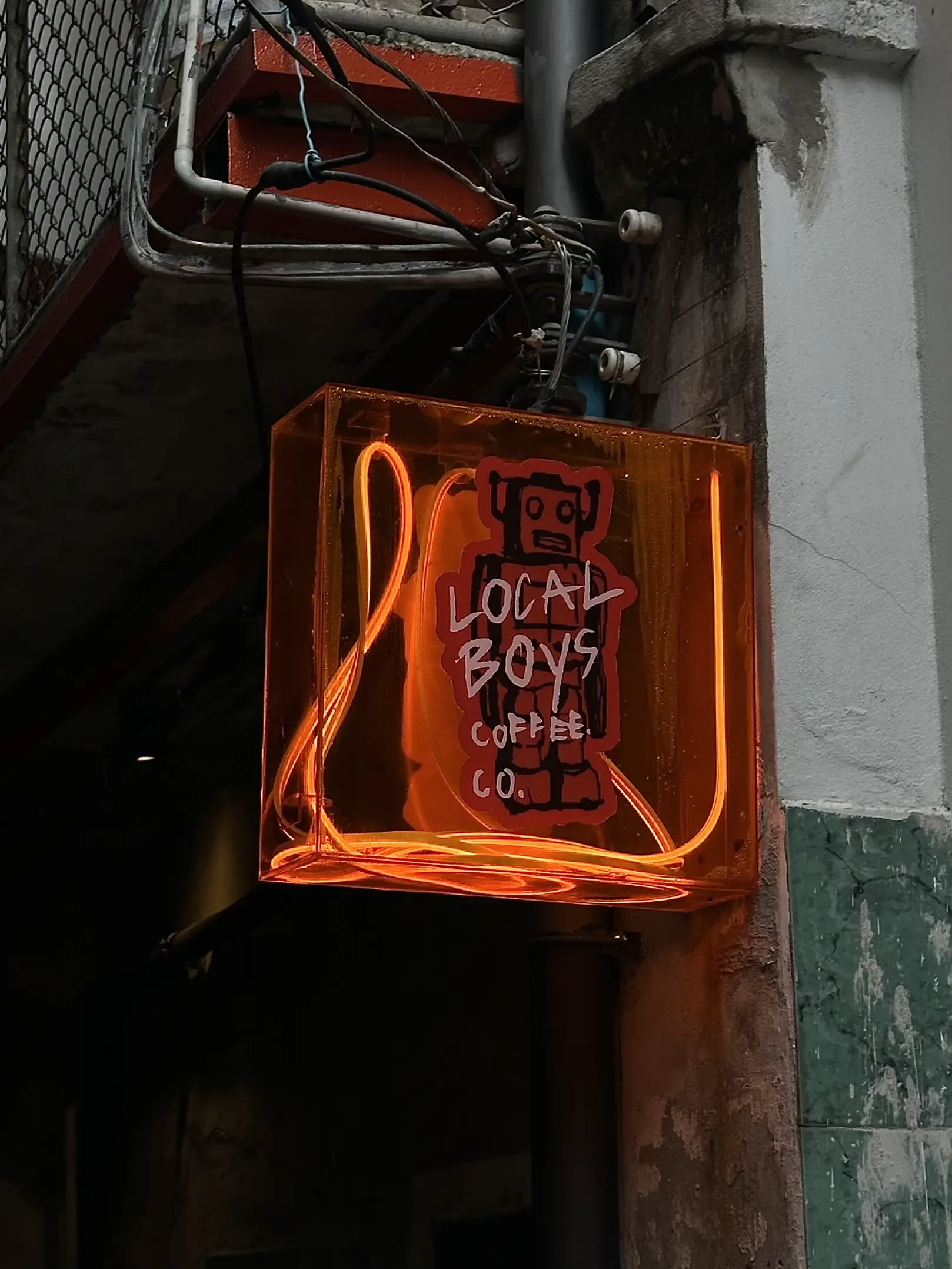 คาเฟ่สุดคูล สตรีทอาร์ต ย่านทรงวาด Local Boys Coffee 🧑🏼‍🦰🛢️🦺💥 | แกลเลอรี ...