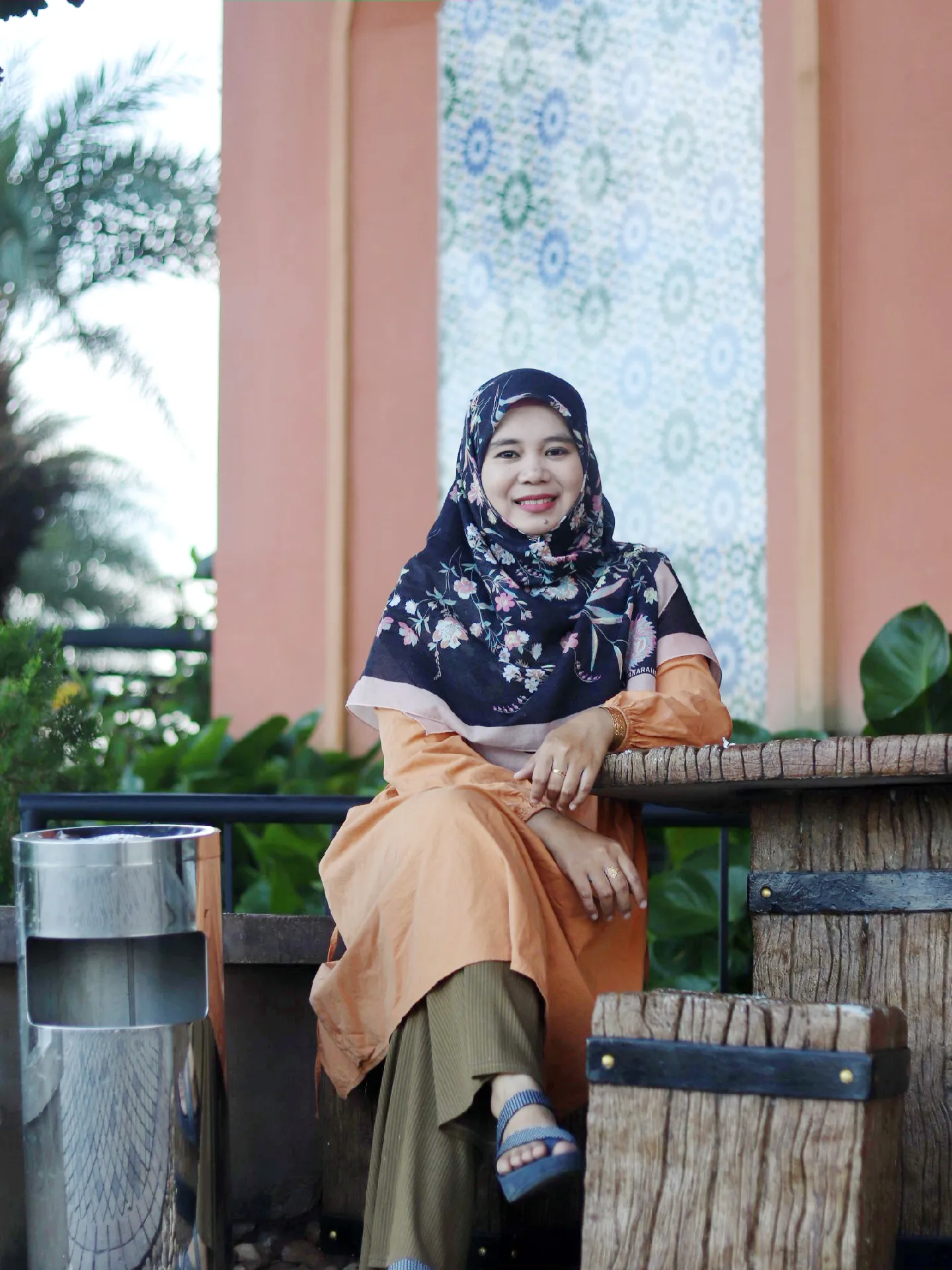 ลุคง่ายๆในวันหยุด | แกลเลอรีที่โพสต์โดย Min Arm | Lemon8