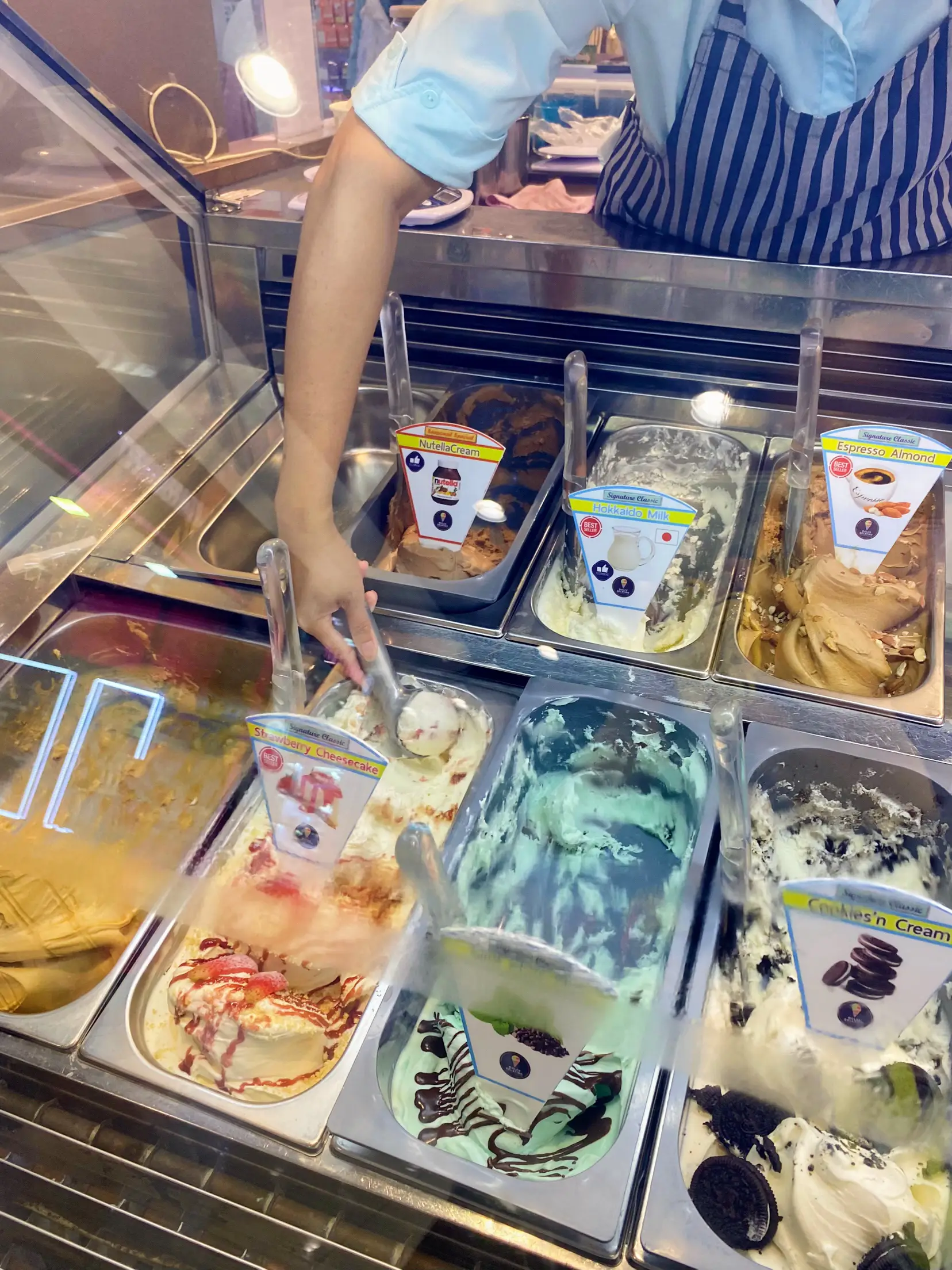 รีวิวรสชาติไอศกรีม📍Dolce โดเช่🍨 | แกลเลอรีที่โพสต์โดย Noon🧚🏼‍♀️🌷 | Lemon8
