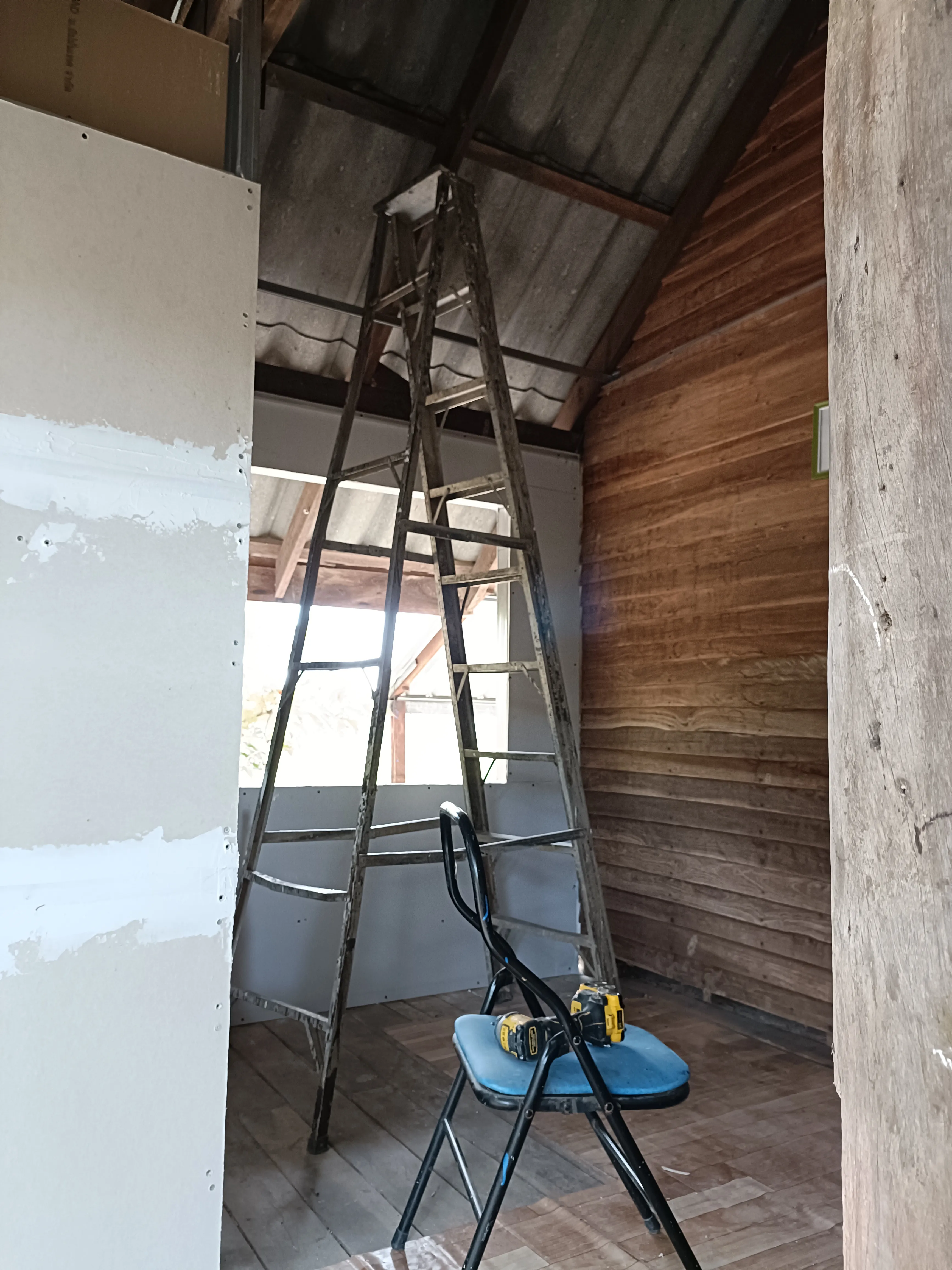 ทำฝ้างบไม่ถึง 700 ดูดีขึ้นกว่าเดิม น่าอยู่ขึ้น | แกลเลอรีที่โพสต์โดย Wolf Carpenter | Lemon8