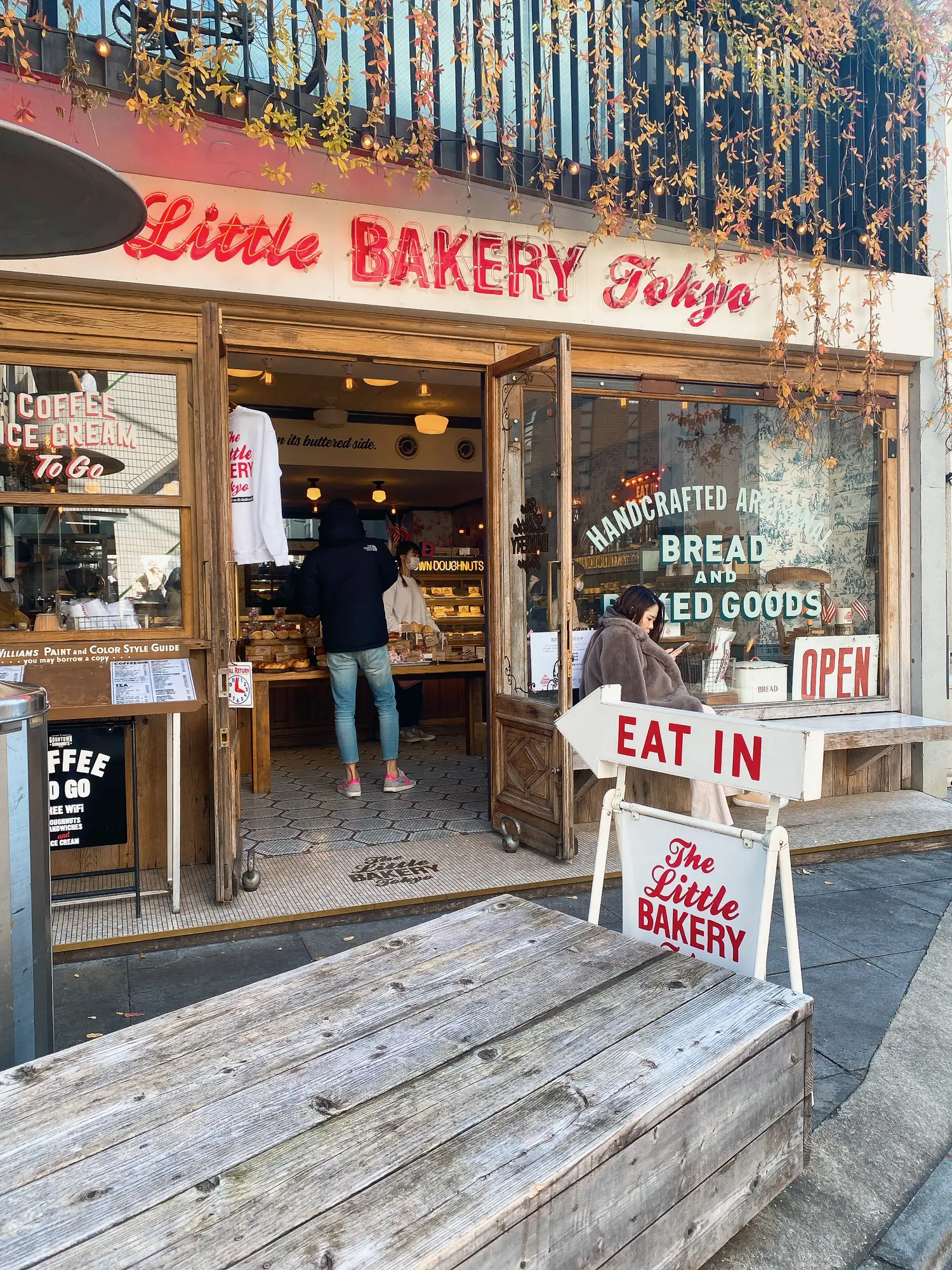 The little bakery / Tokyo | แกลเลอรีที่โพสต์โดย Pearzad | Lemon8