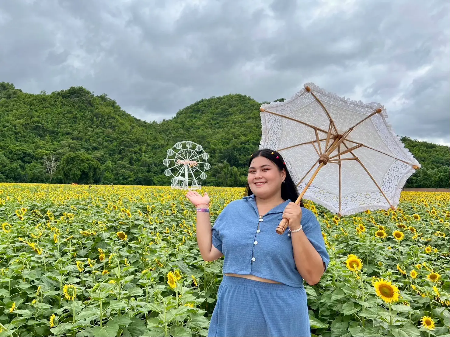 〰︎ SUNFLOWER CAMP ˚ꕤ˖° | แกลเลอรีที่โพสต์โดย ༘ ARISA ੈ | Lemon8