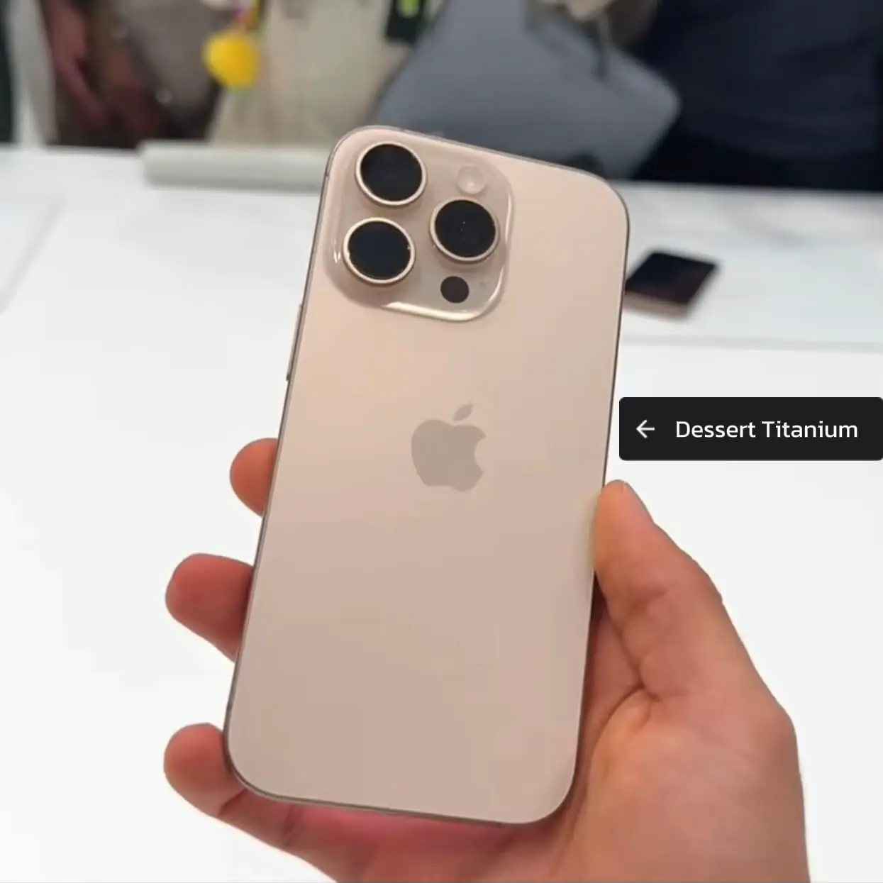 สีจริงแบบ On Hand กับ iPhone 16 Pro/ProMax | แกลเลอรีที่โพสต์โดย ...