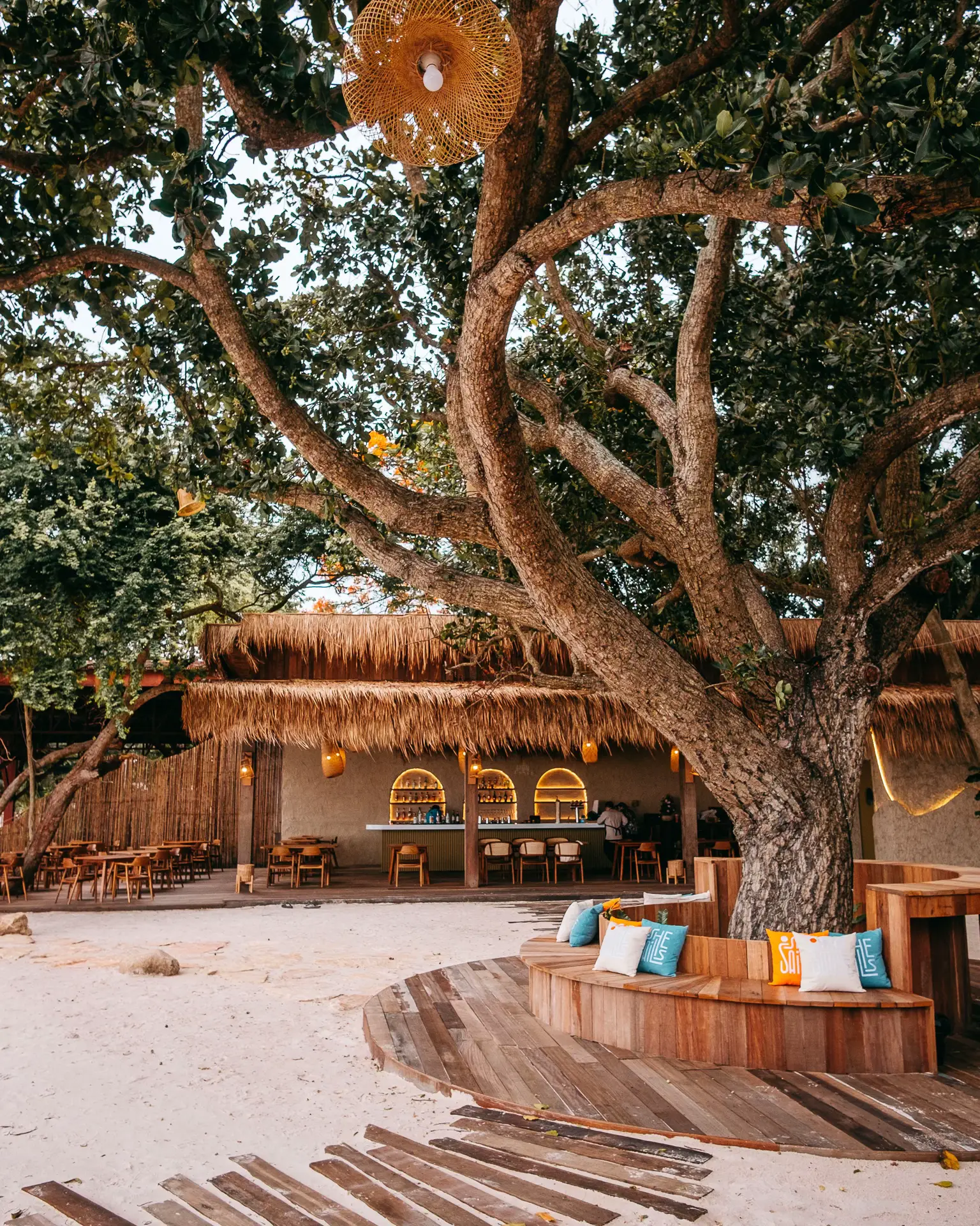 She Sails Cafe & Beach Club คาเฟ่ลับสุดชิล ริมหาดระยอง | แกลเลอรีที่ ...